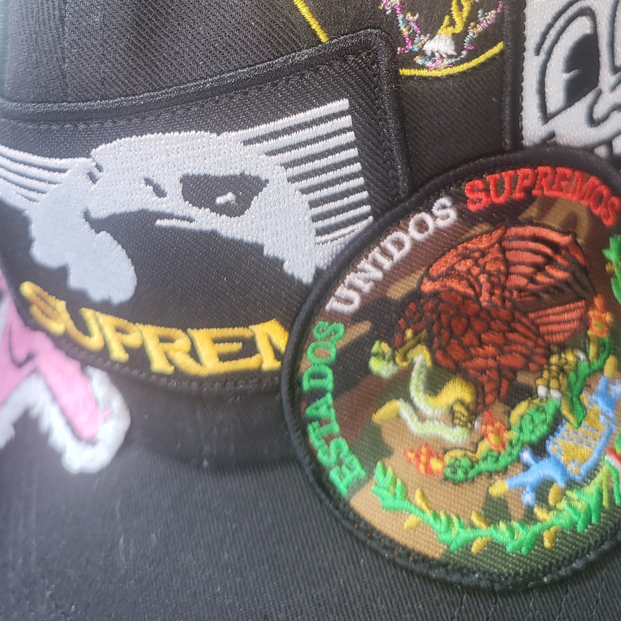SUPREME PATCHES | KREAM