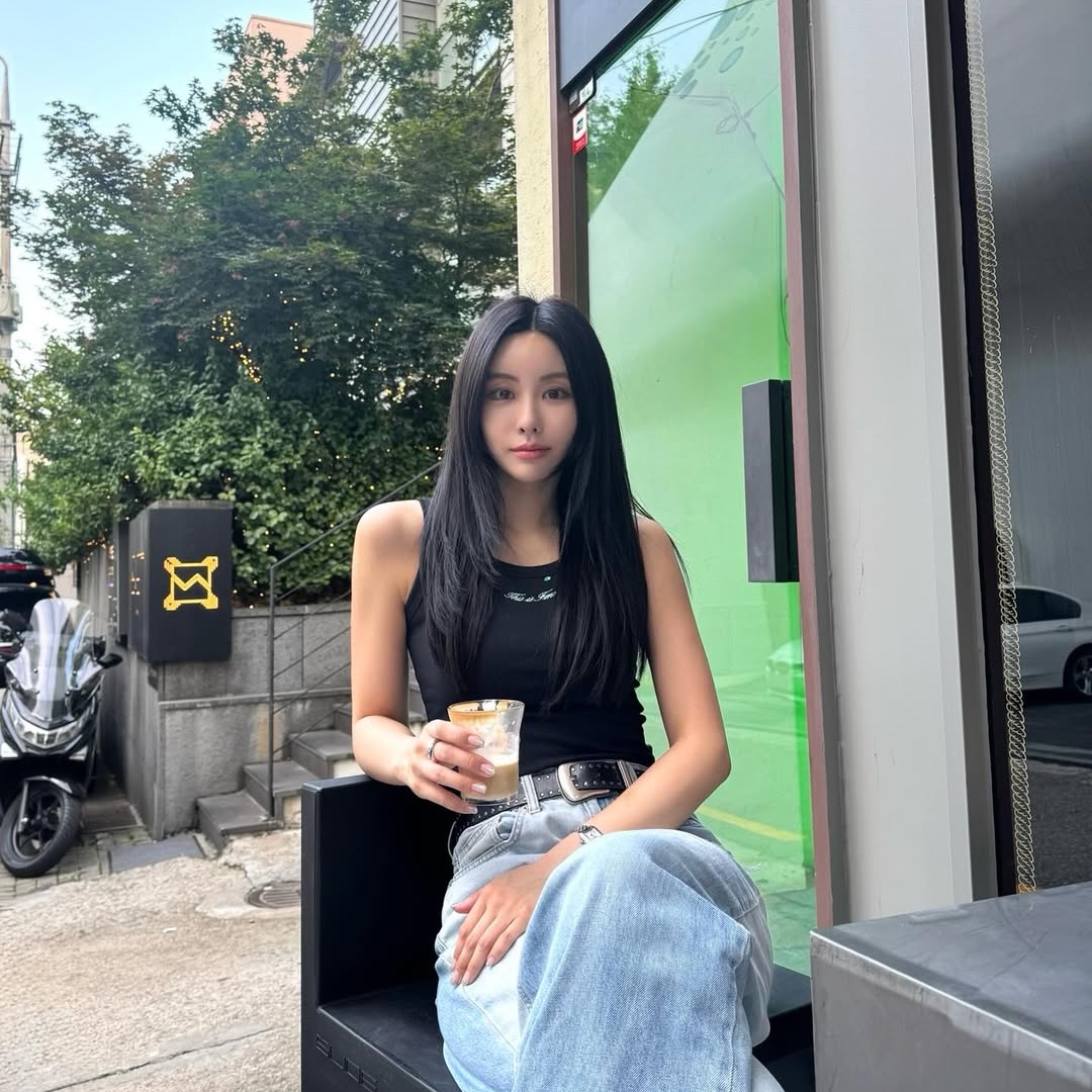 테라스에서💎 | KREAM