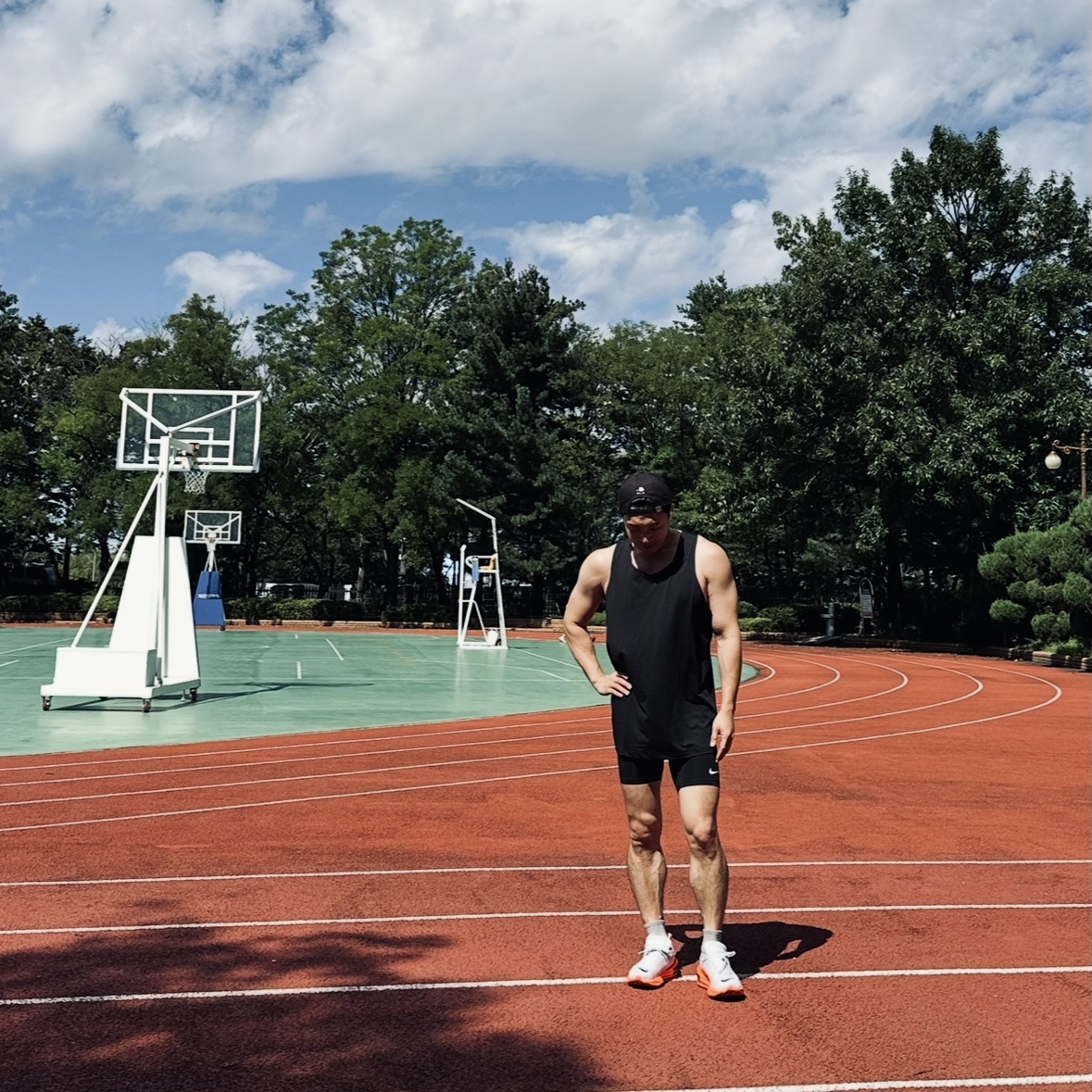 내 첫 러닝화 인빈서블3. | KREAM