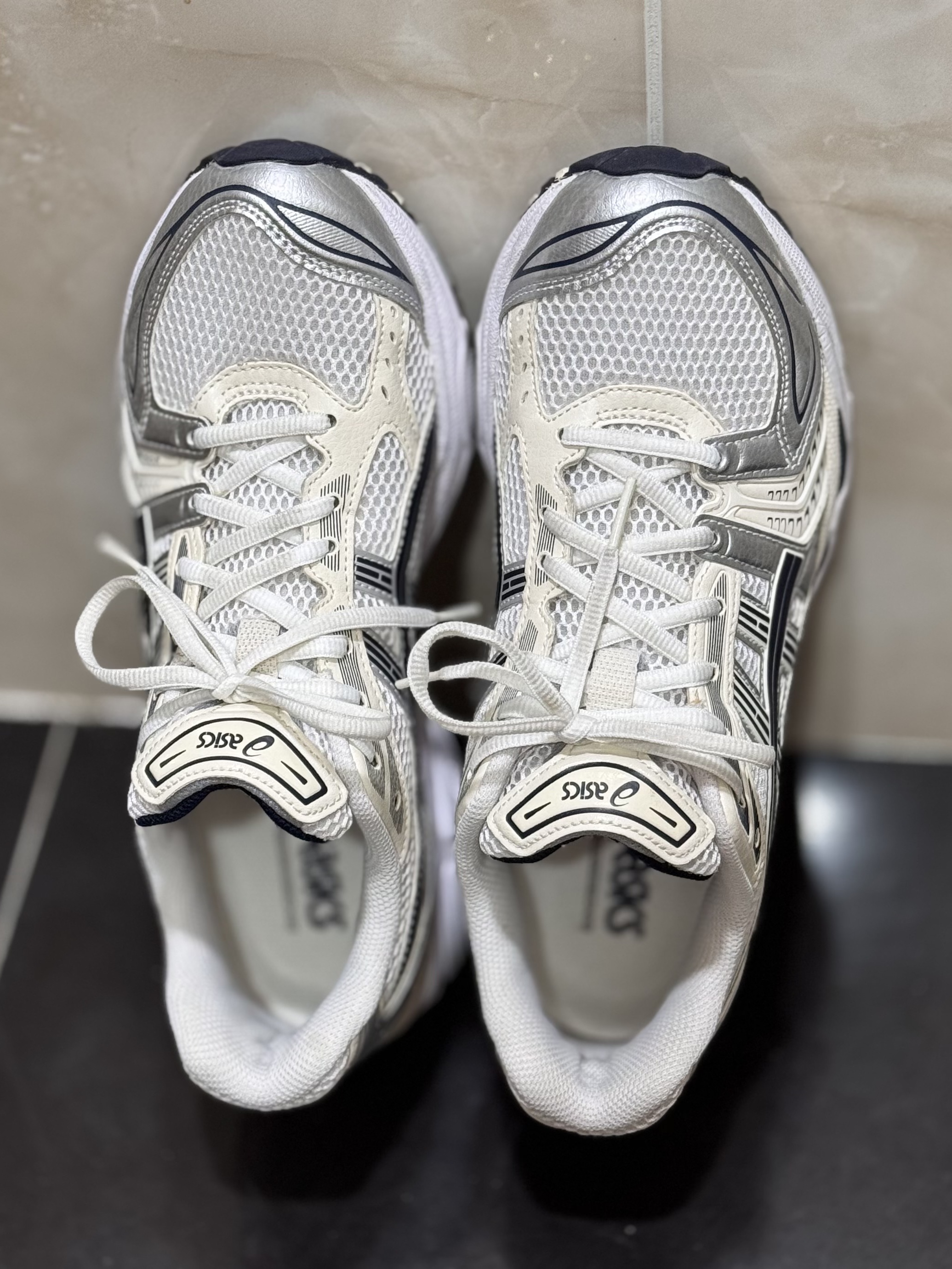 (@jc2____) 님의 게시물 | KREAM