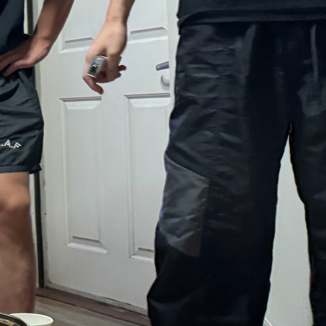 (@goodattitude) 님의 게시물 | KREAM