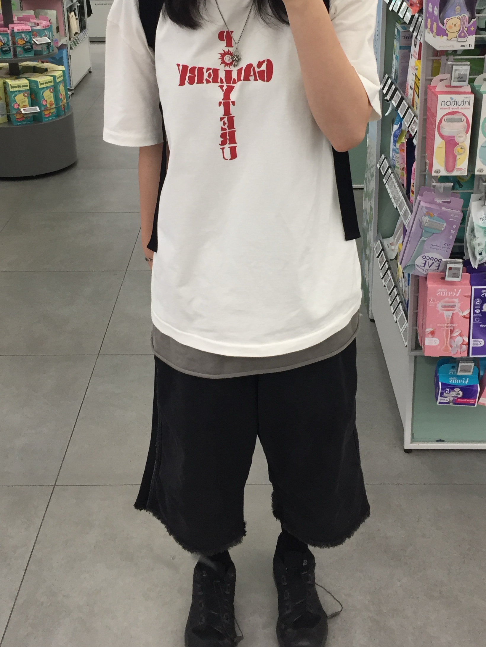 (@golocat) 님의 게시물 | KREAM