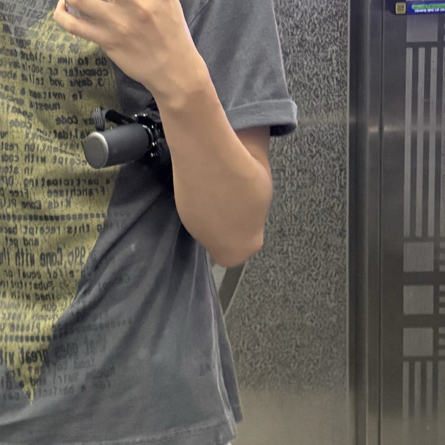 (@333.3) 님의 게시물 | KREAM