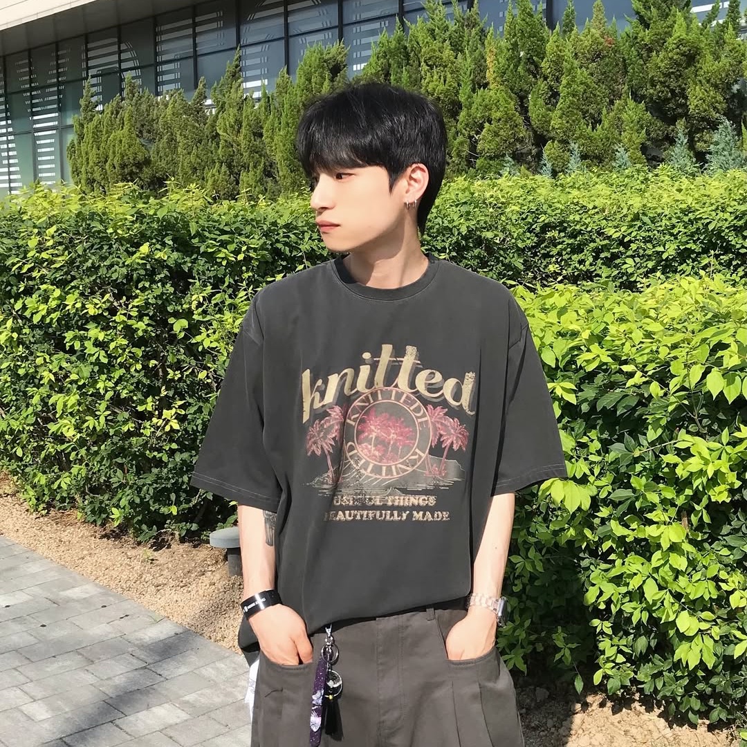 Knitted (@knitted_off...) 님의 게시물 | KREAM