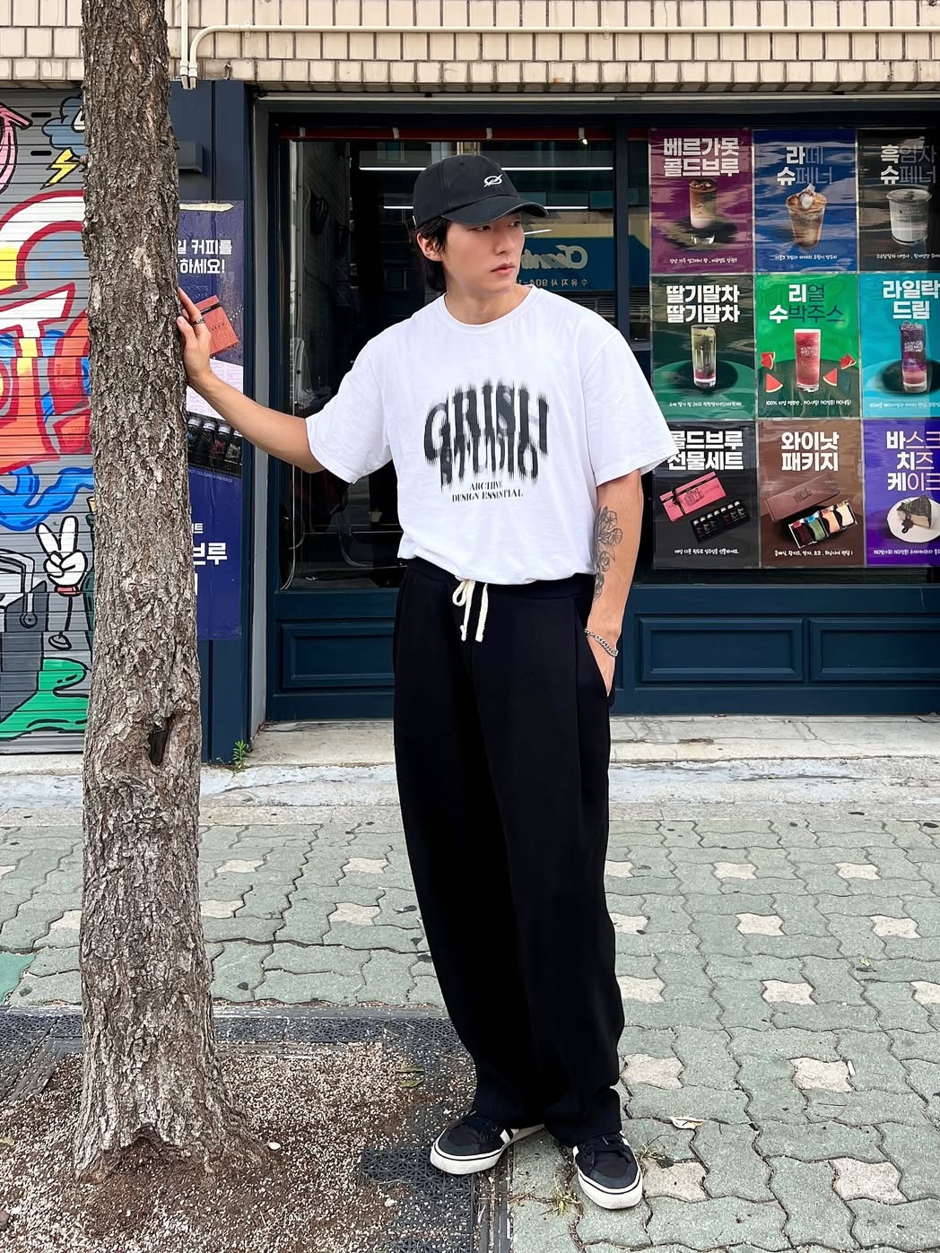 Knitted (@knitted_off...) 님의 게시물 | KREAM