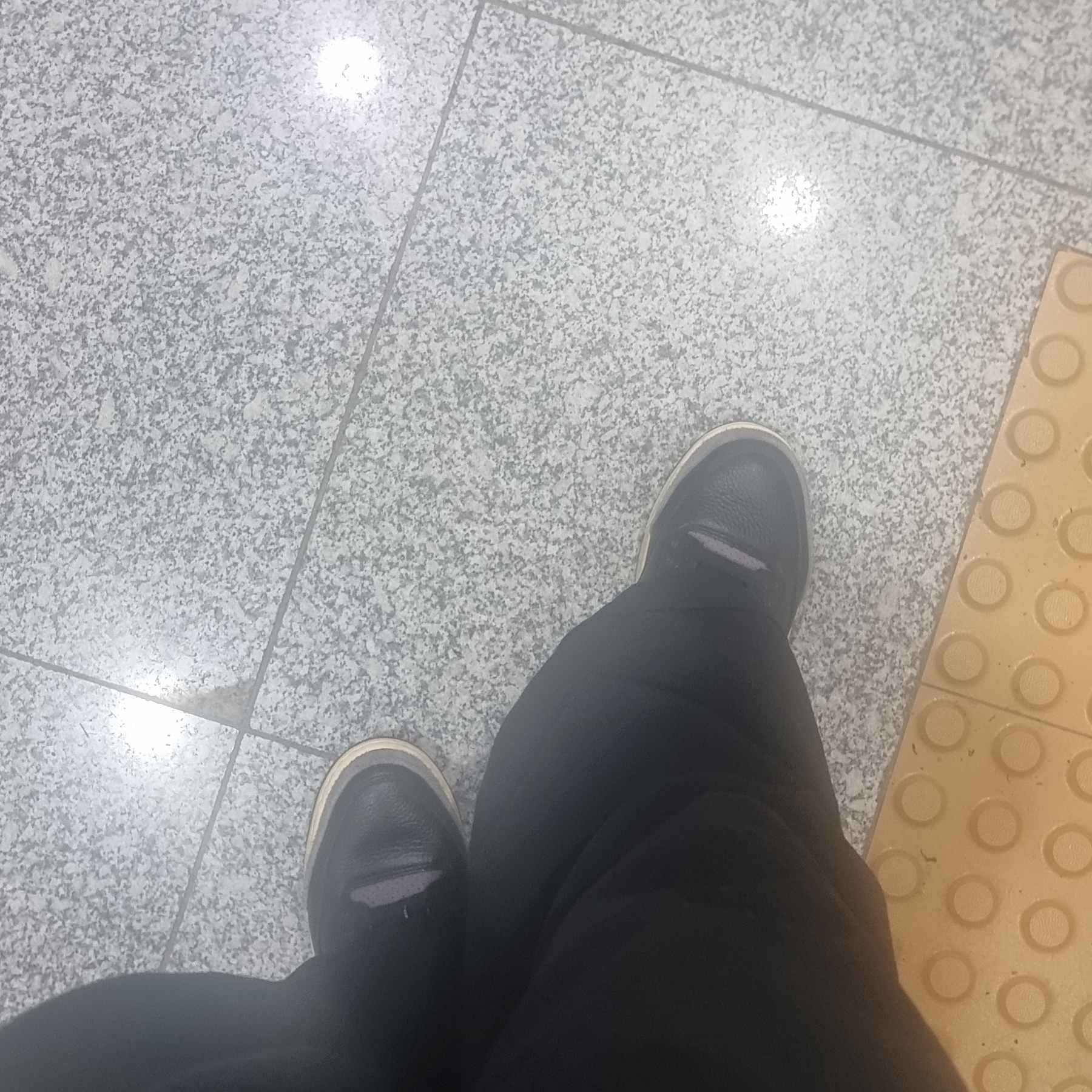 김태환 (@teamblue) 님의 게시물 | KREAM