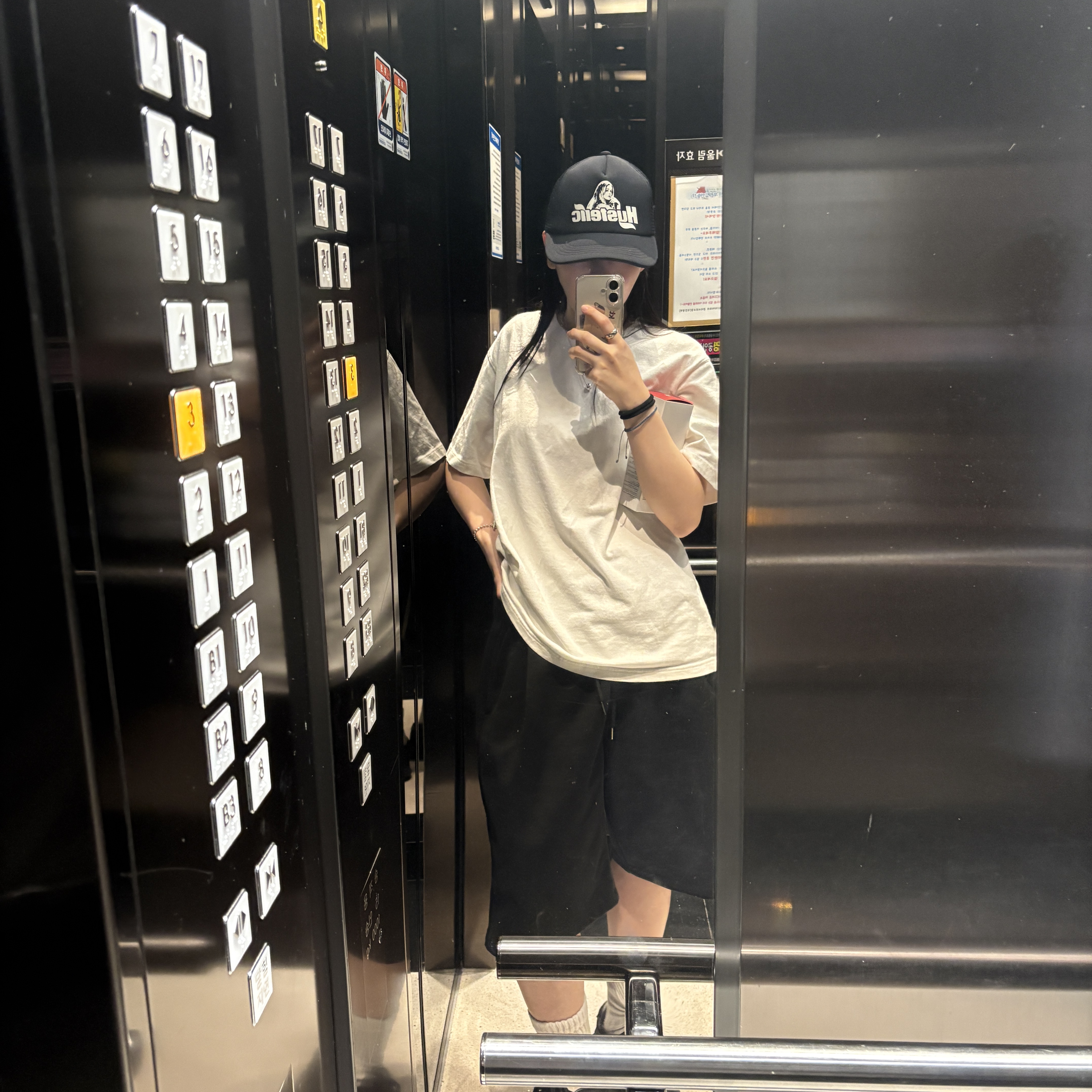Yyyyyyy (@636fof) 님의 게시물 | KREAM