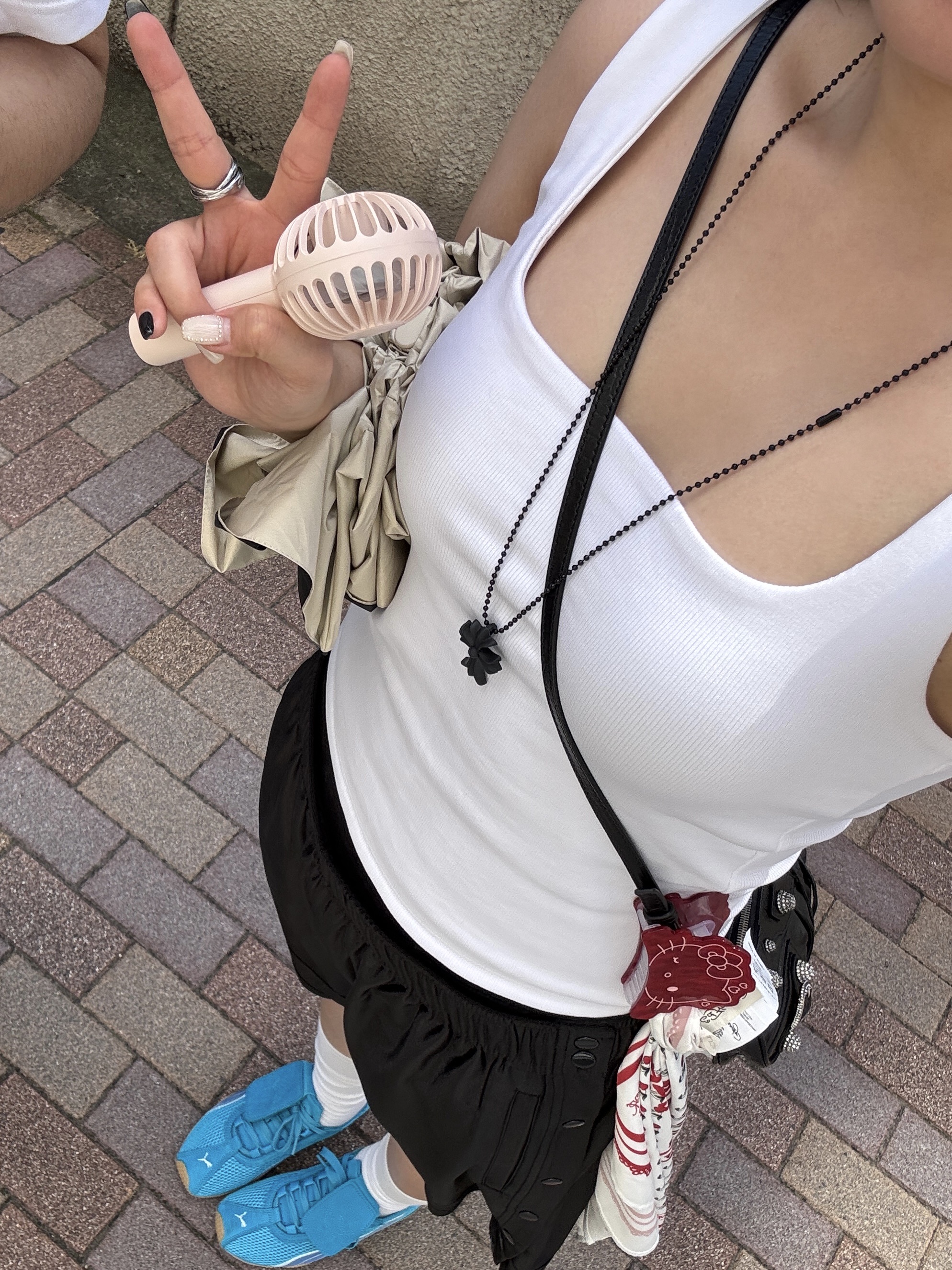 도쿄는 더워 ️‍🔥 | KREAM