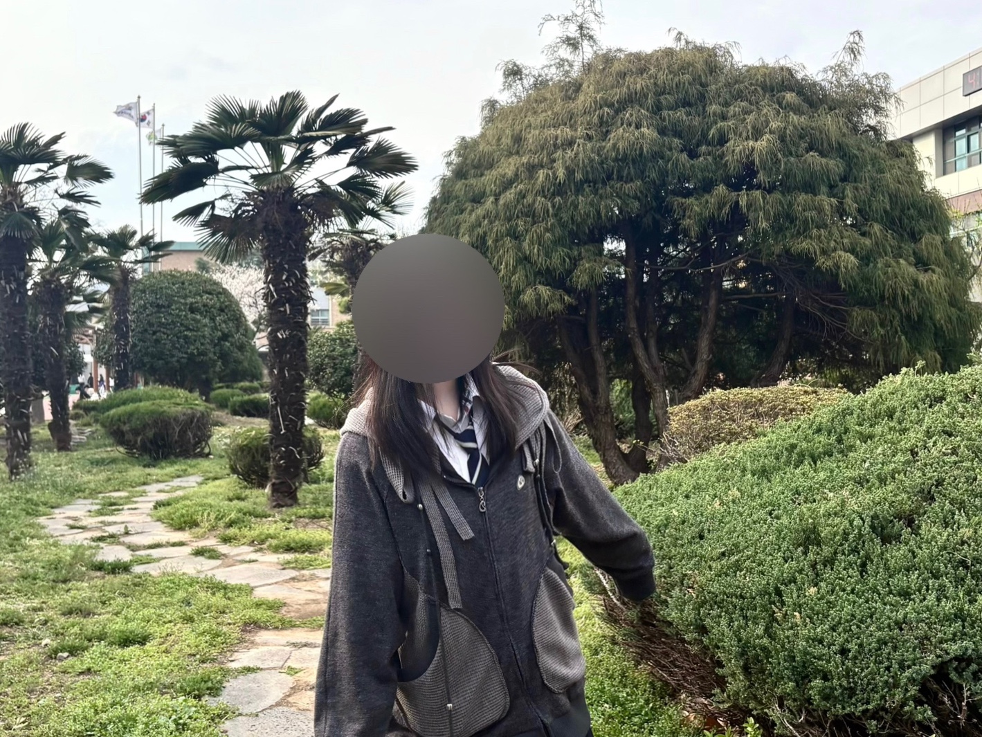 danadesu.. (@iu3n9) 님의 게시물 | KREAM