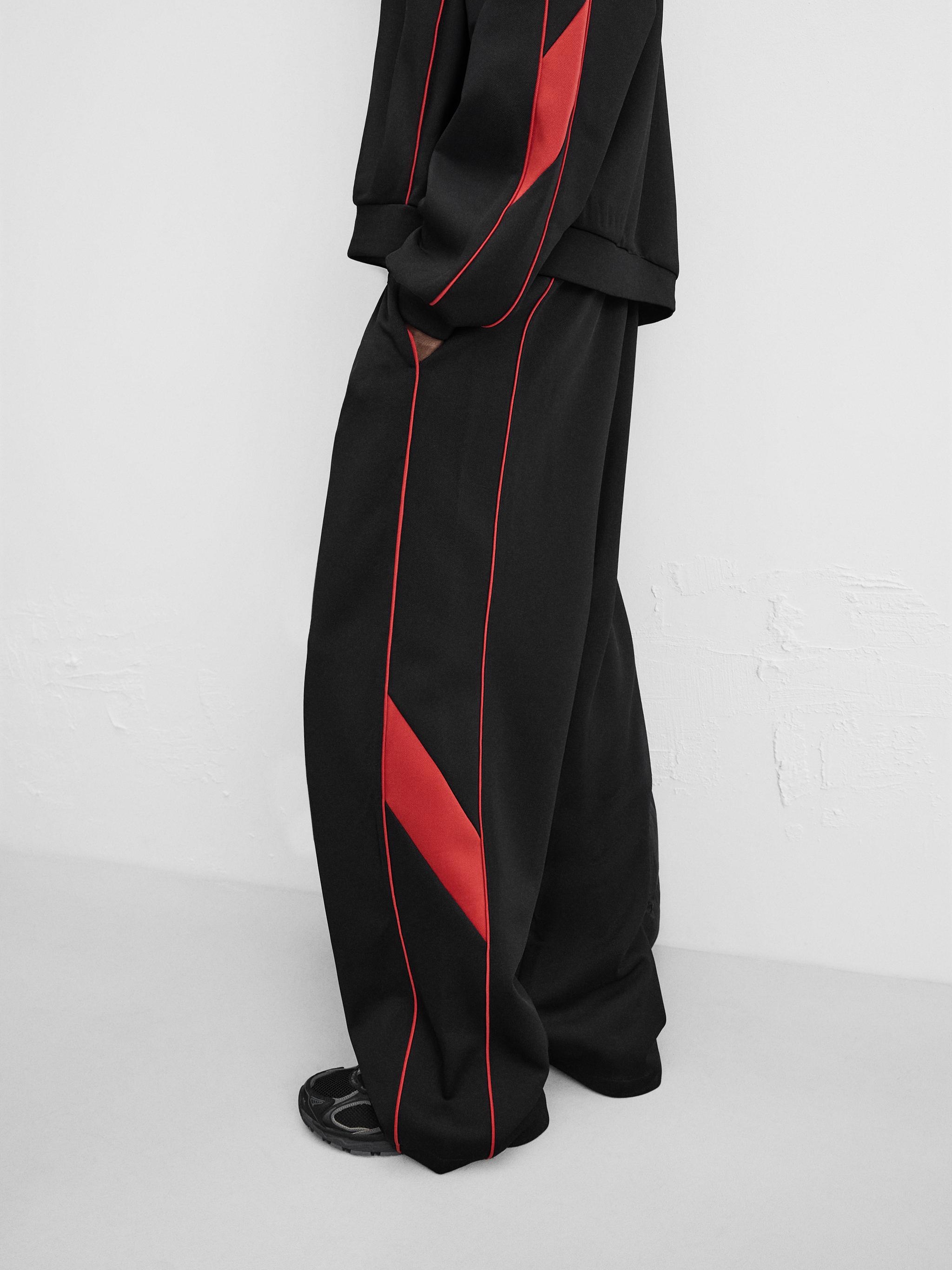 lee (@l35rn6) 님의 게시물 | KREAM