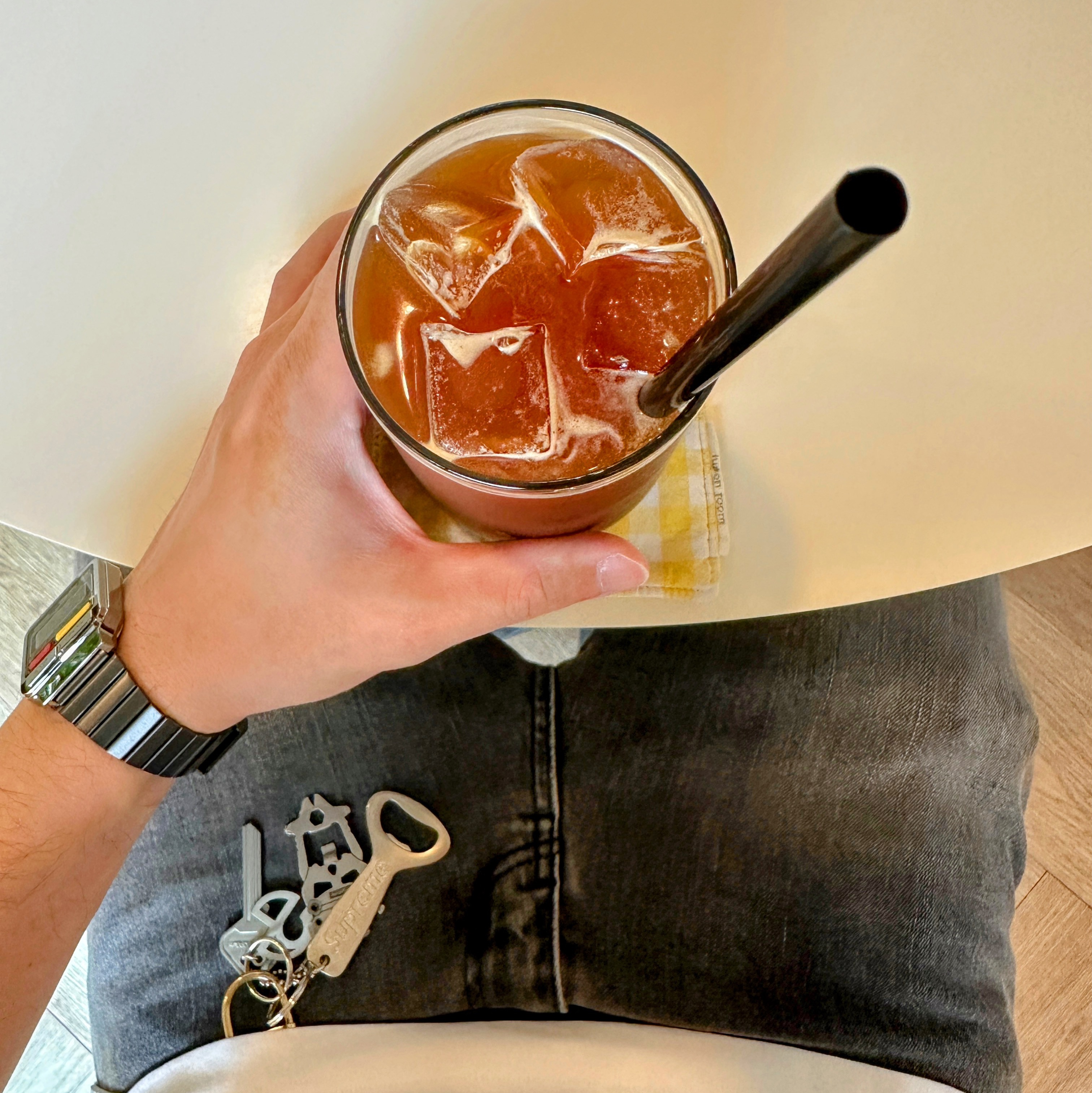 떤 더 (@you_are_so_far) 님의 게시물 | KREAM