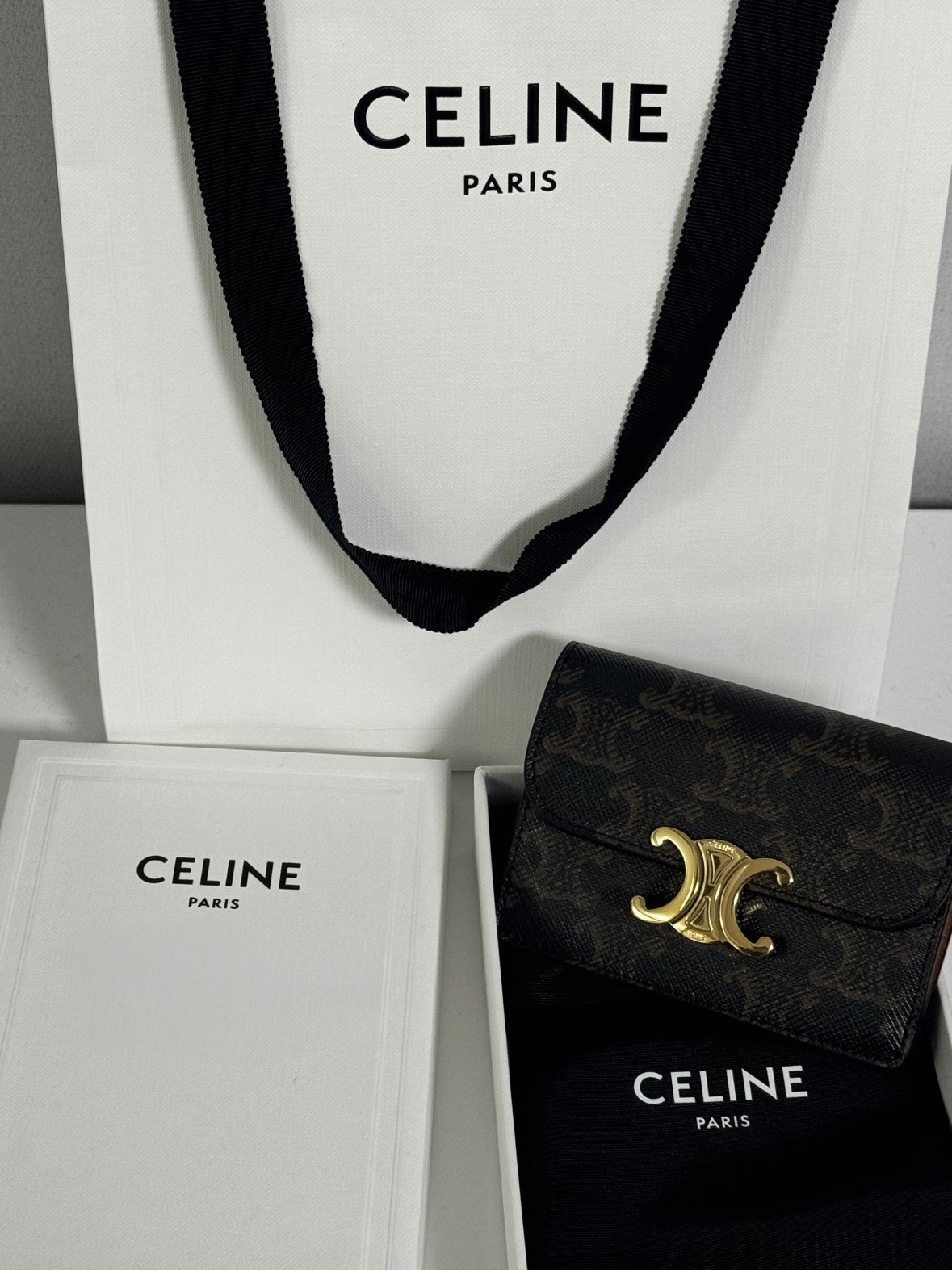 퇴사선물 = 지갑🤎🖤 | KREAM