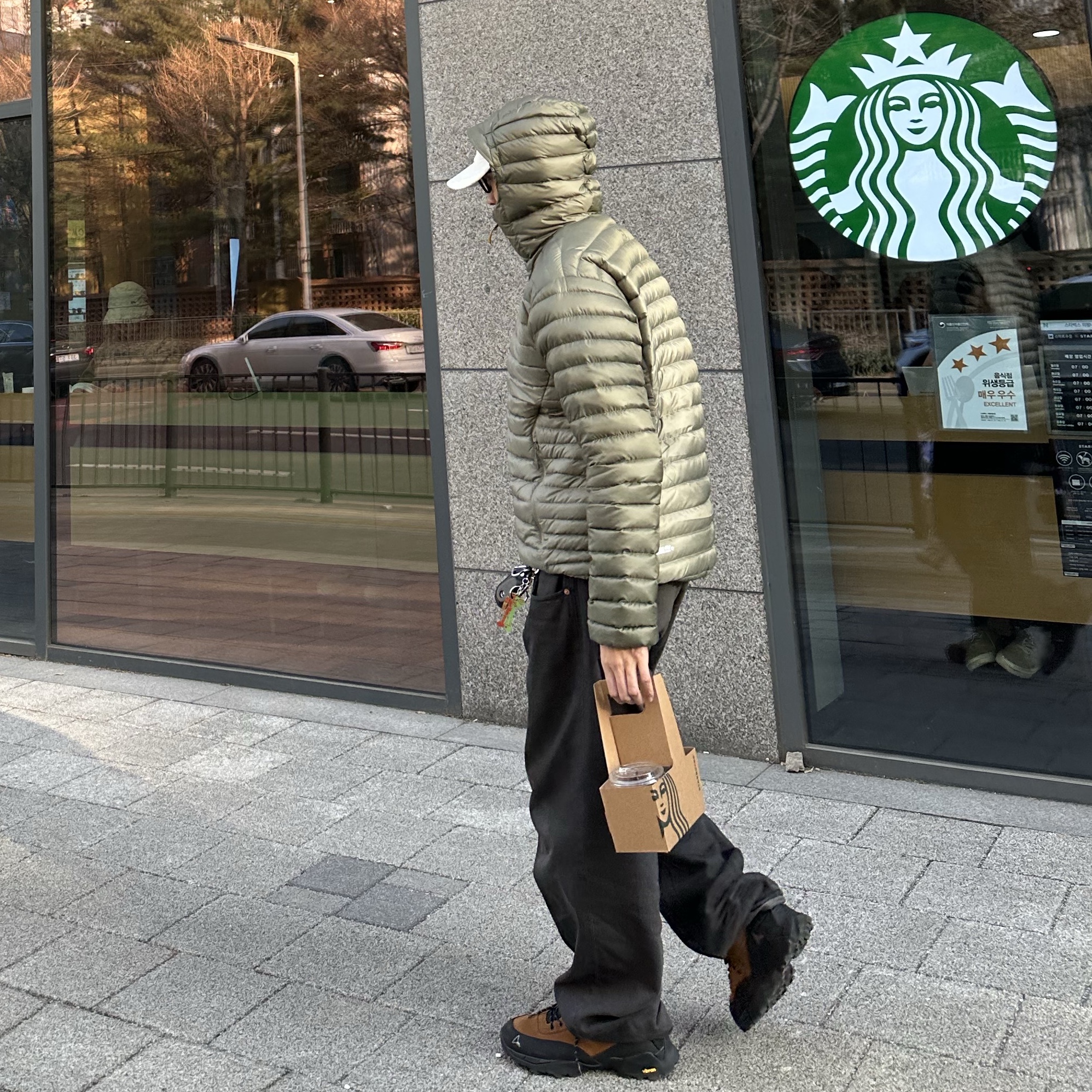 장롱이 (@_zanglong) 님의 게시물 | KREAM