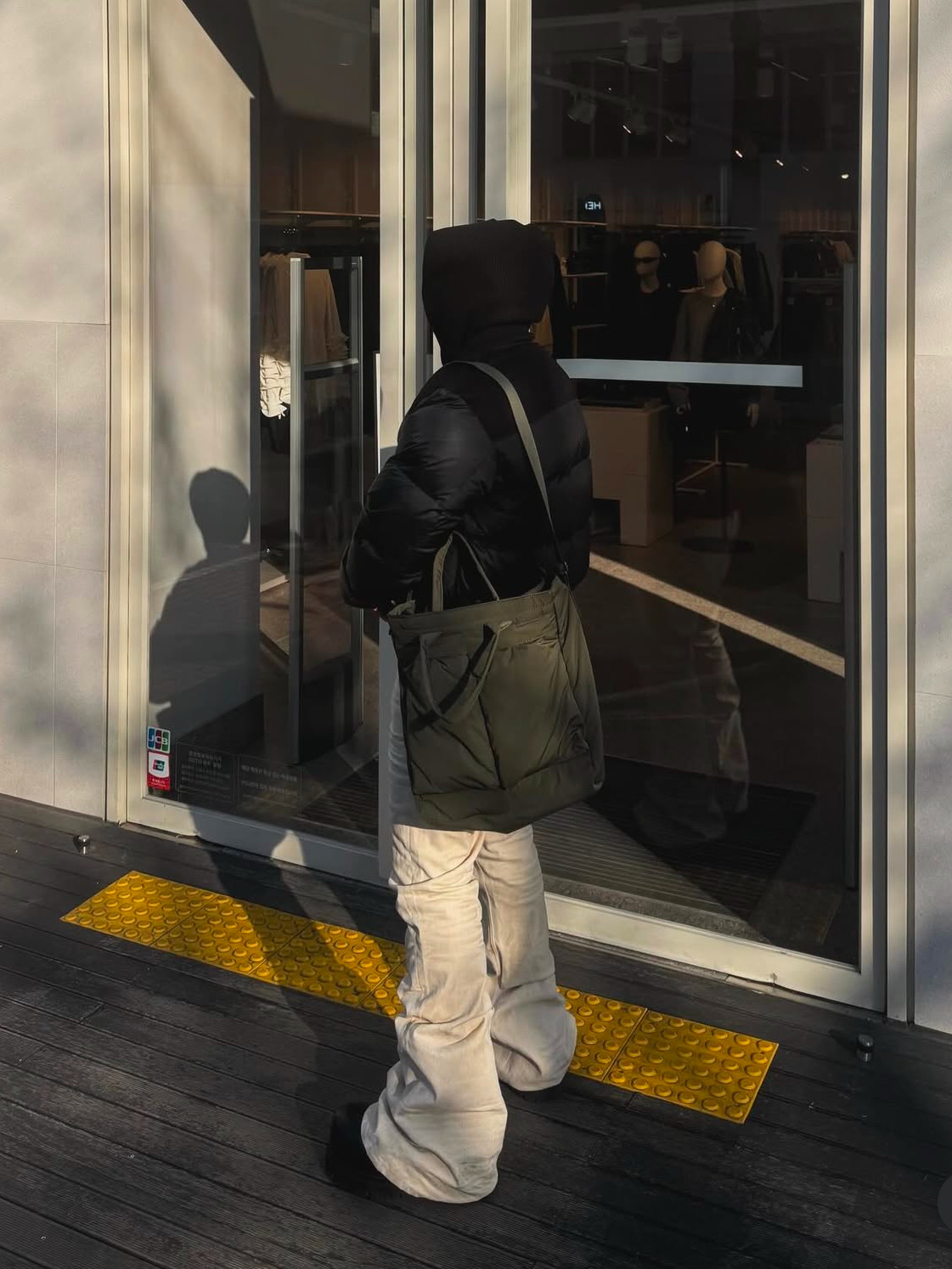 youbink1124 (@y0dcs_) 님의 게시물 | KREAM