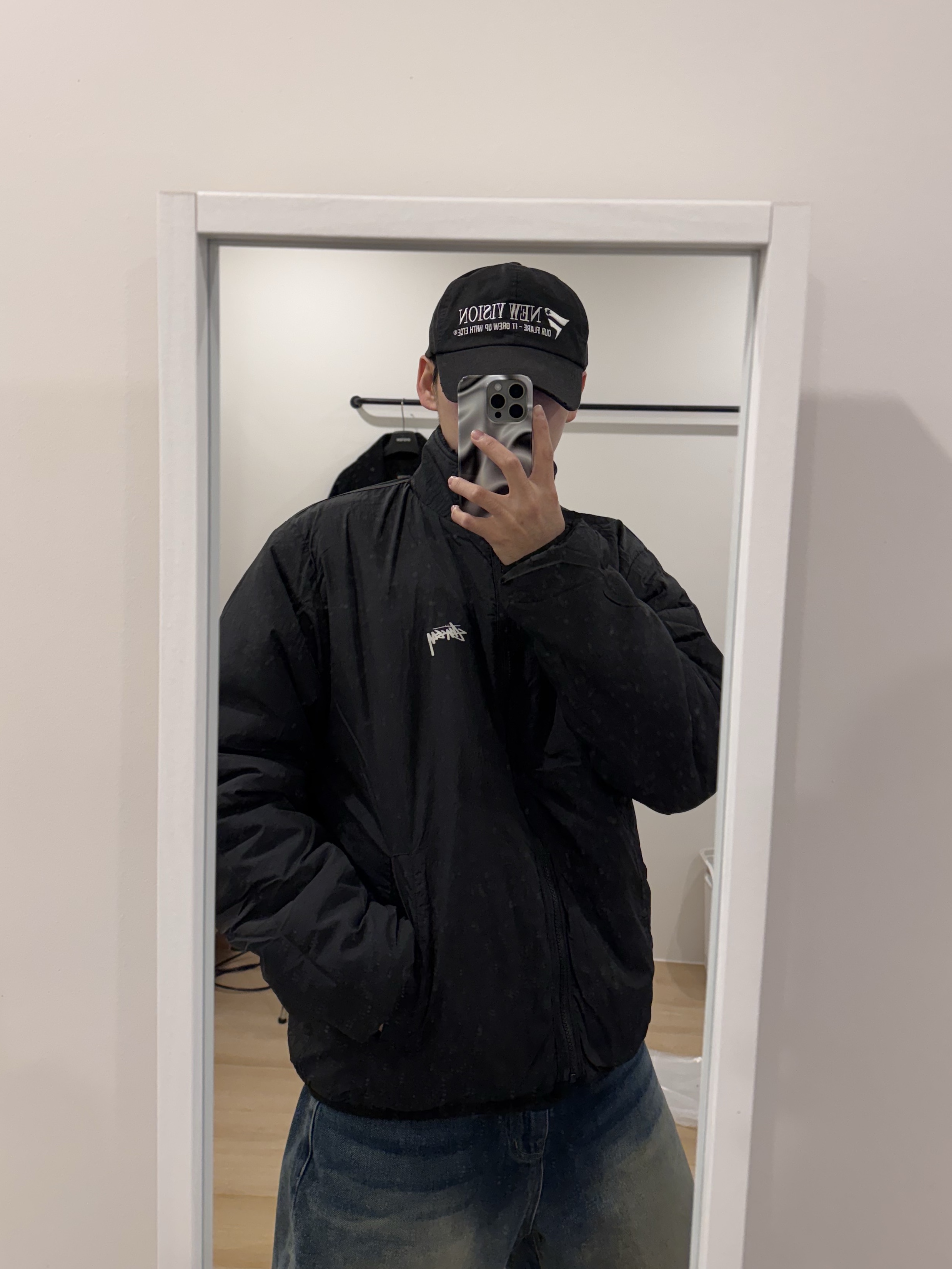 재원 (@daily_oneja...) 님의 게시물 | KREAM