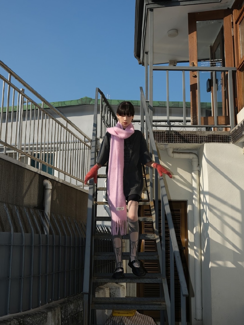 oneul.codi (@oneul.codi) 님의 게시물 | KREAM