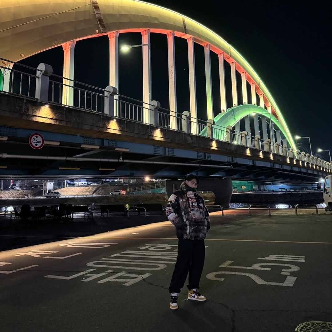 Kim da yun (@zard_) 님의 게시물 | KREAM