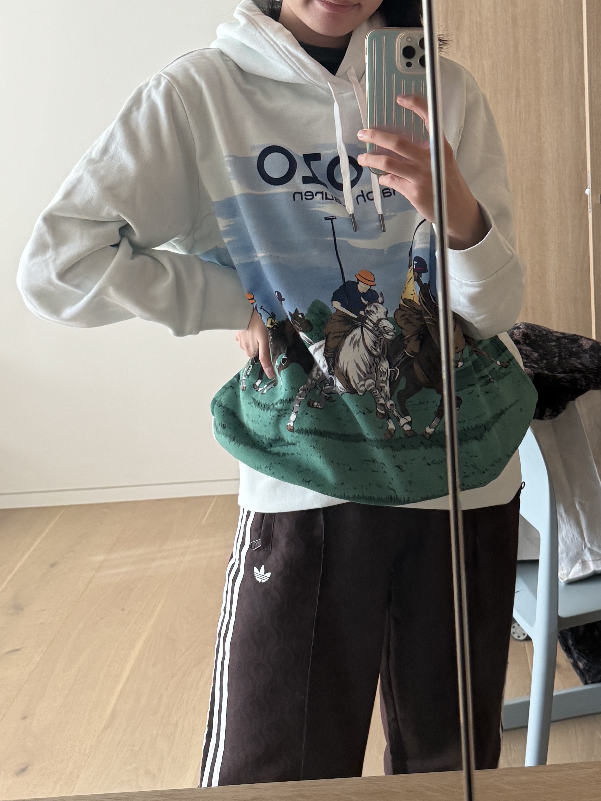 히치 (@heechi) 님의 게시물 | KREAM