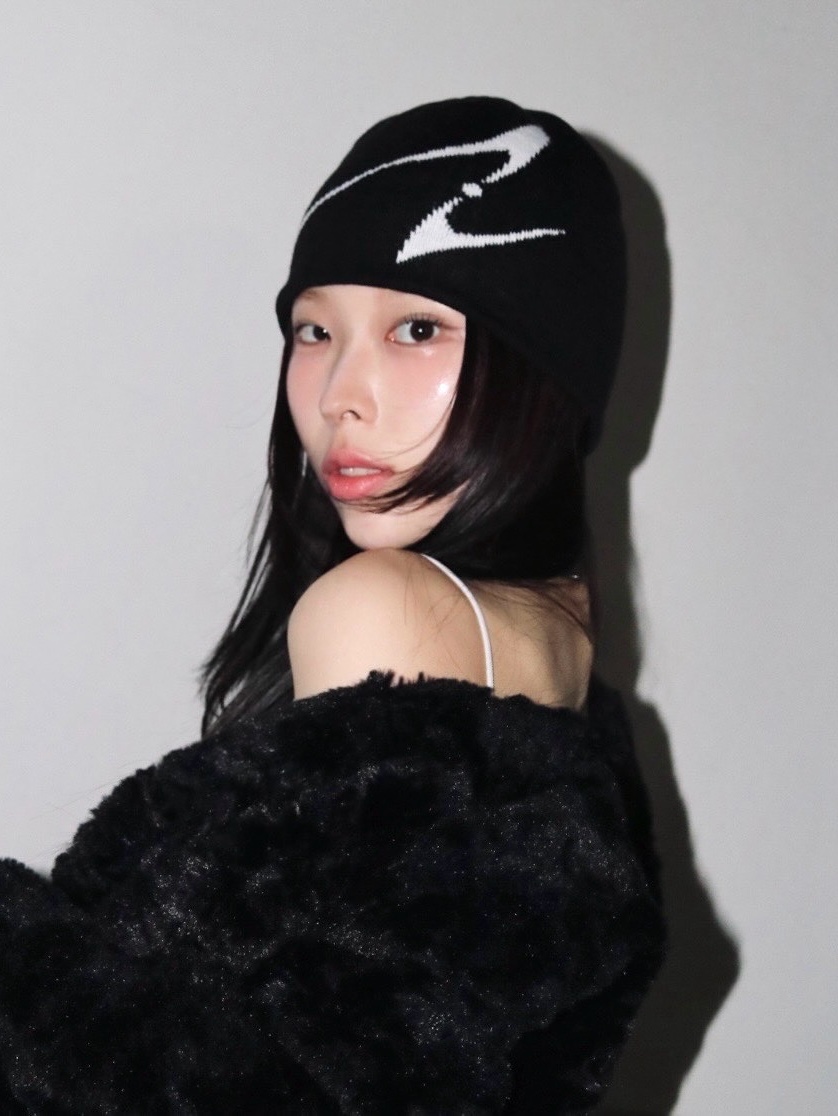 archive_zip (@archive_zip) 님의 게시물 | KREAM