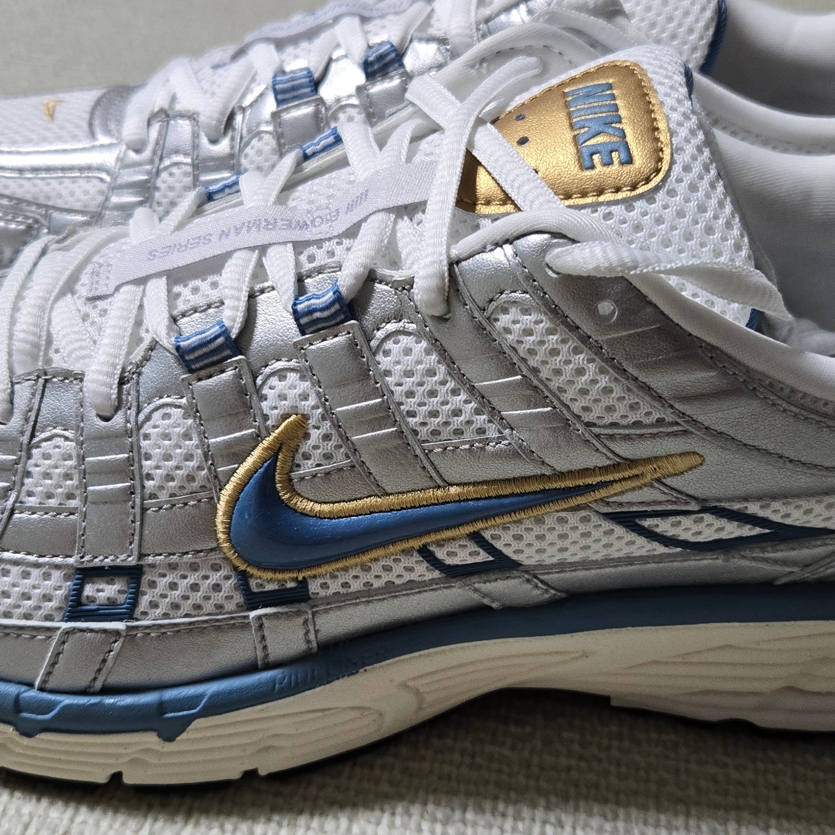 나이키 p6000 와우 내 스퇄~ | KREAM