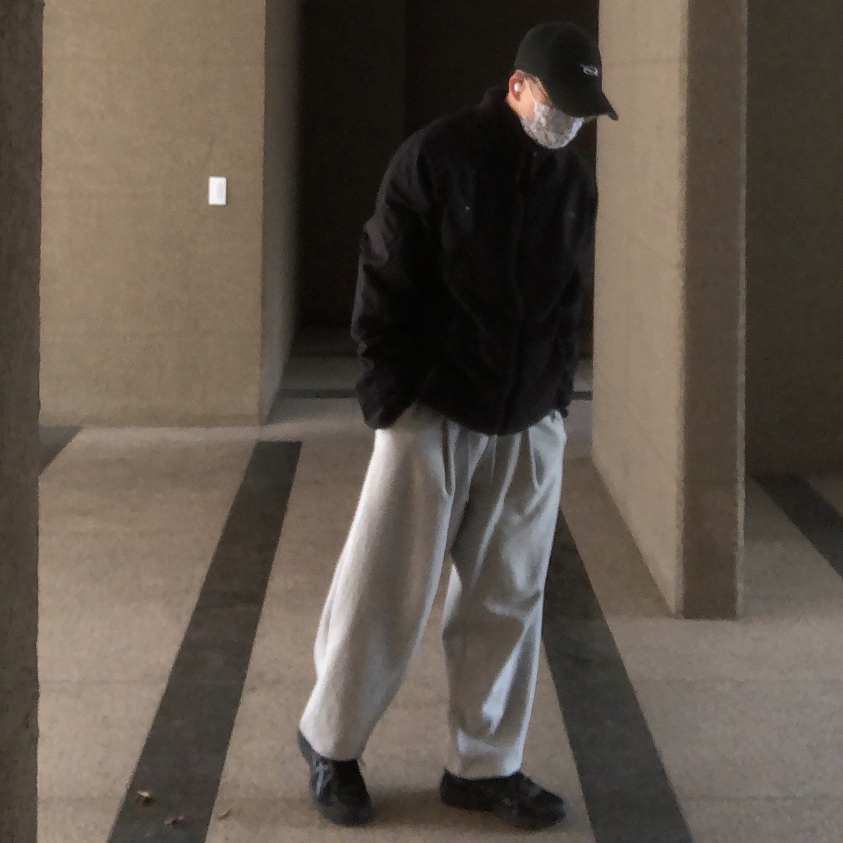 (@griff) 님의 게시물 | KREAM