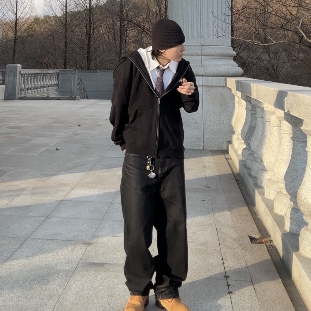 daniel_0326 (@ars_magna) 님의 게시물 | KREAM