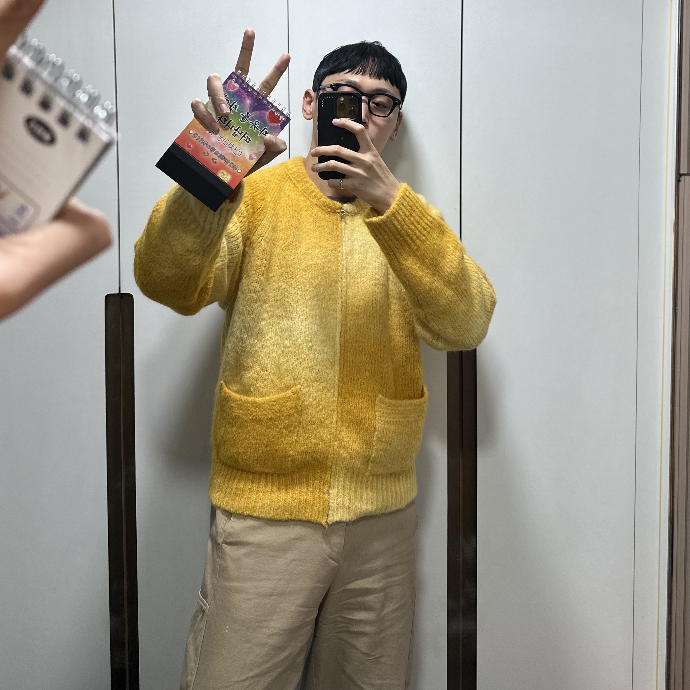 장롱이 (@_zanglong) 님의 게시물 | KREAM