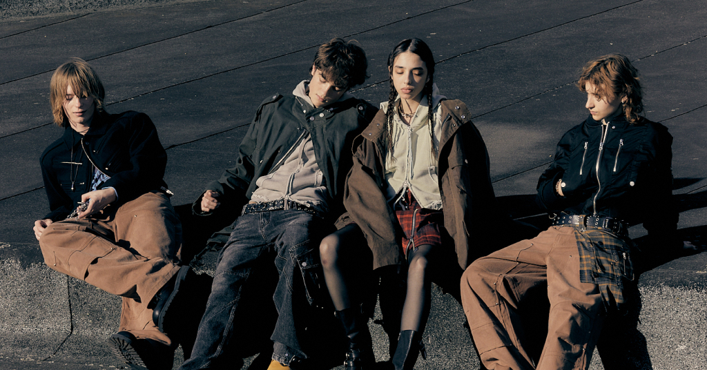 VACANT ARCHIVE 시즌오프 ~60% | KREAM