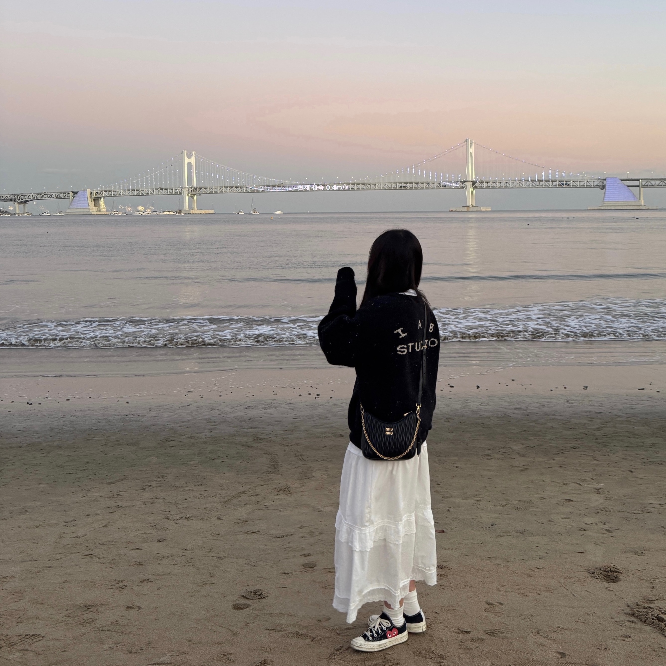 겨울바다 춥다 .. | KREAM