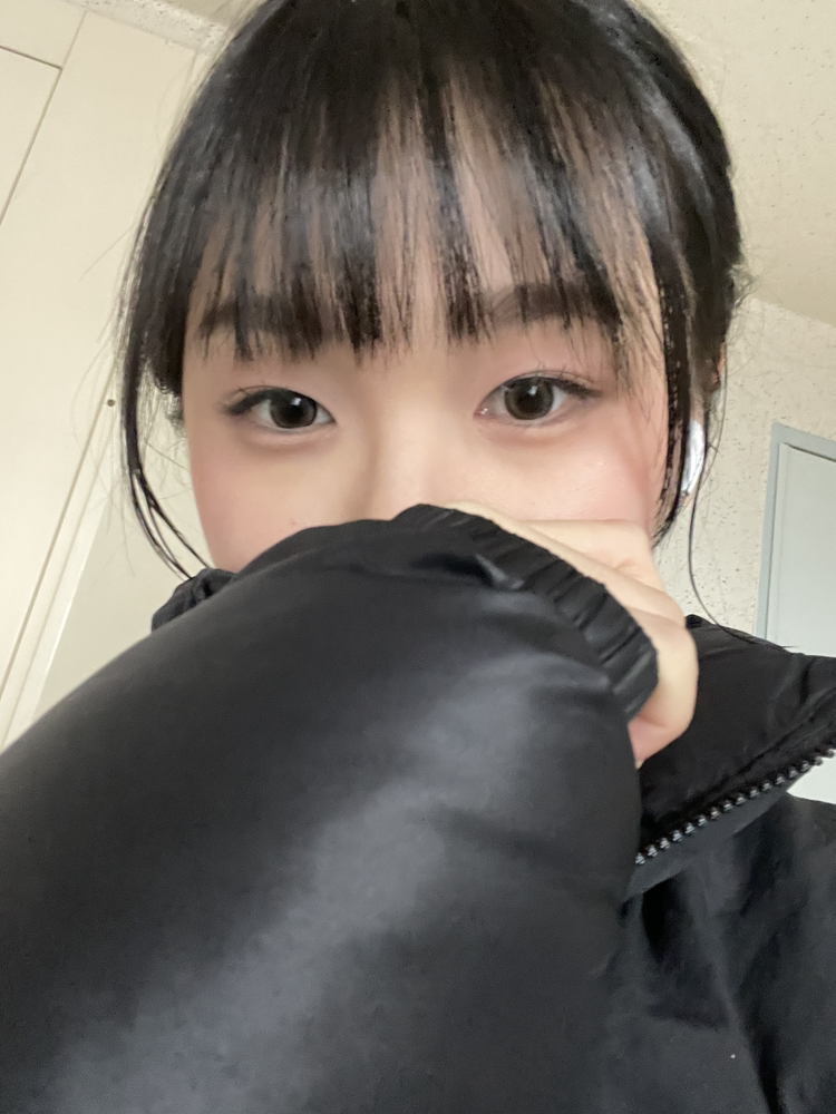 lee (@lm.kud) 님의 게시물 | KREAM