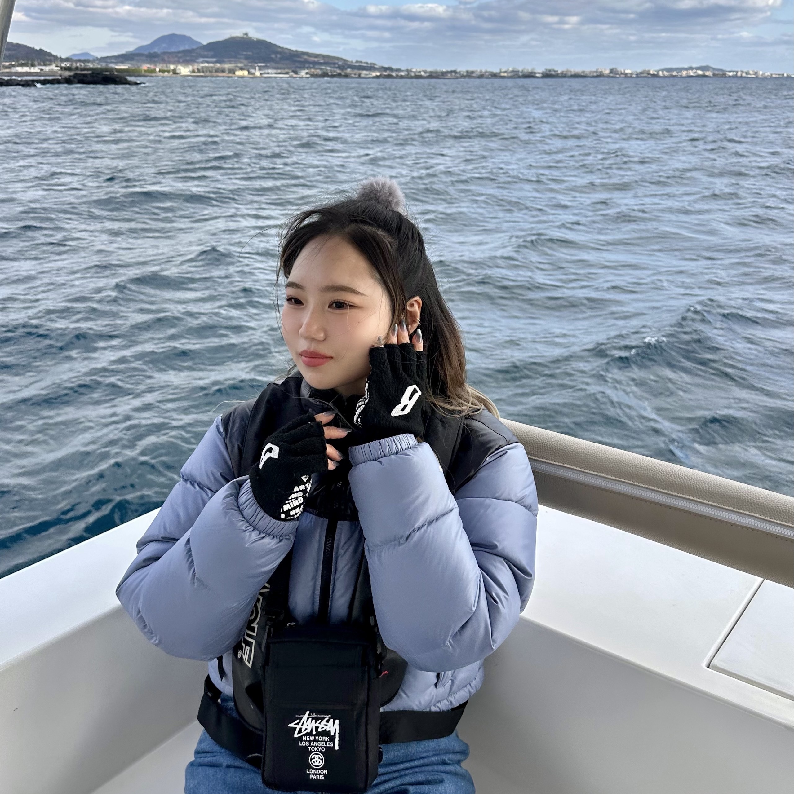 두나 (@_d2_n4) 님의 게시물 | KREAM