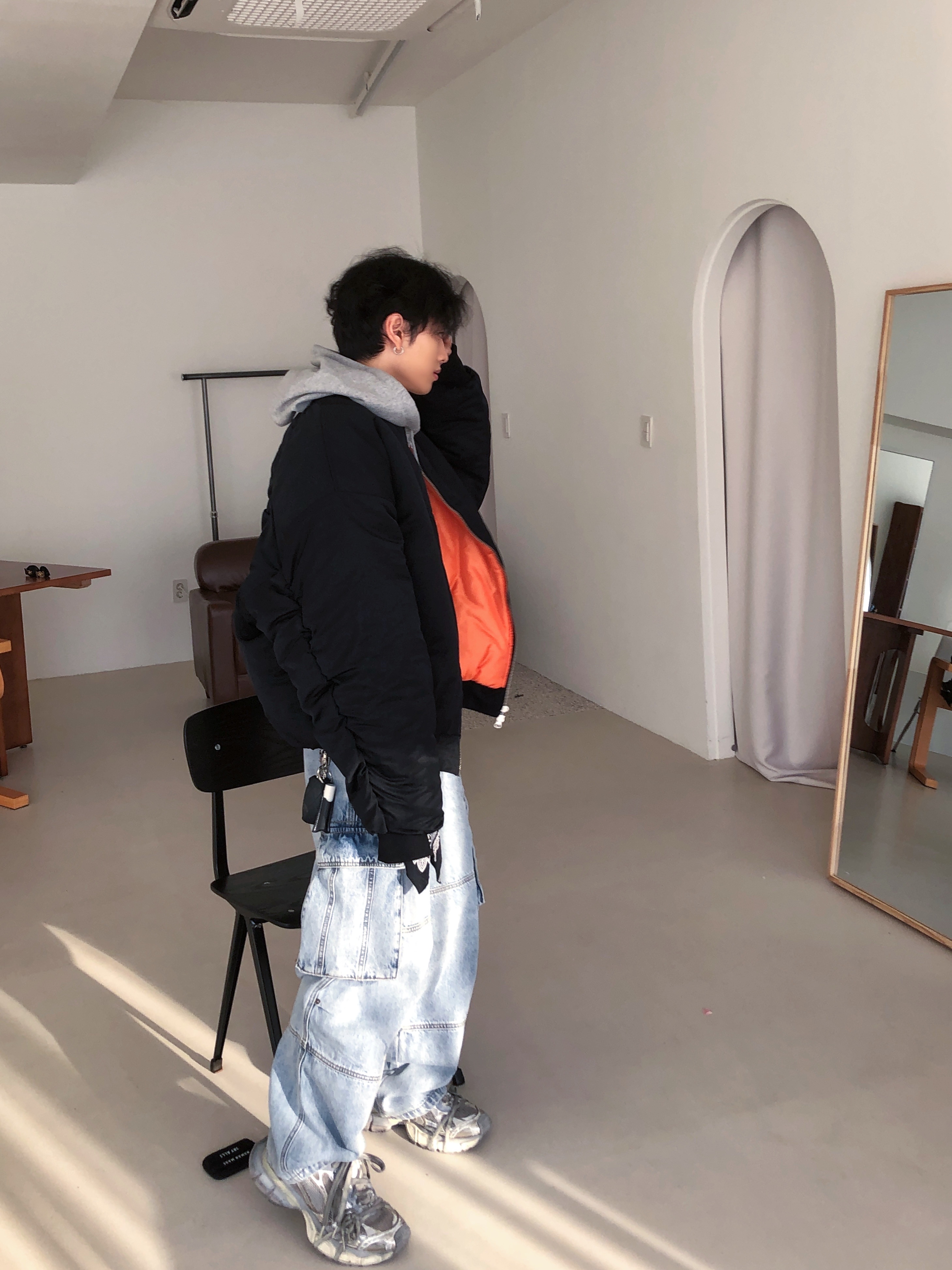 정동수 (@_dong.su) 님의 게시물 | KREAM