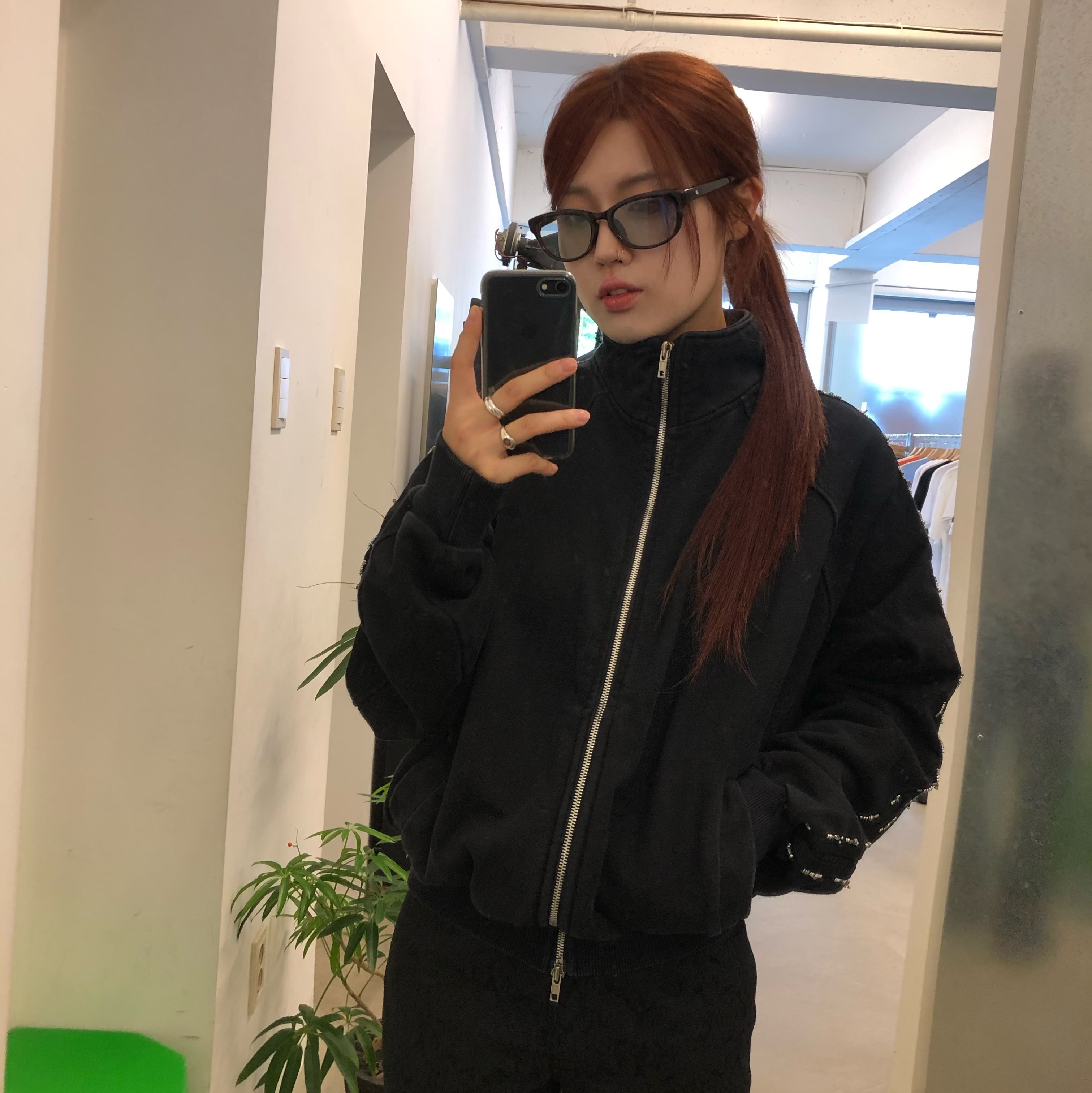 604 🐈‍⬛ 🖤🖤 | KREAM