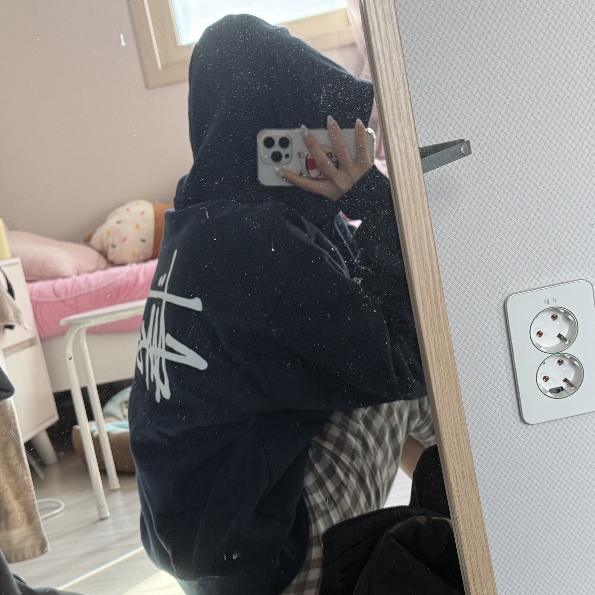 159 s사이즈 팔이 조금 깁니당 | KREAM