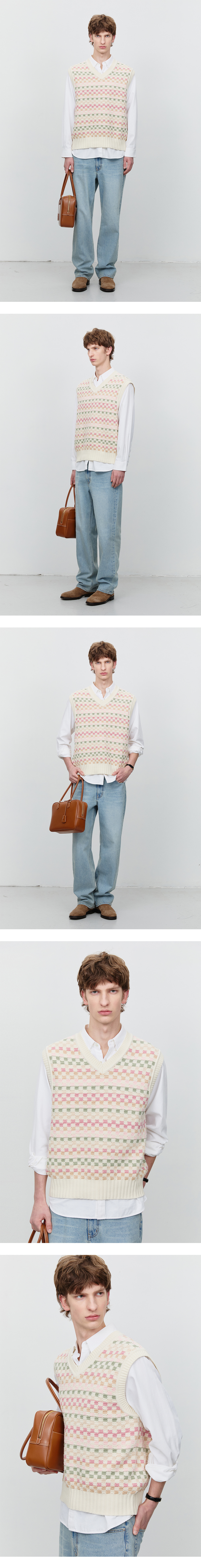 던스트 유니섹스 크래프티드 브이넥 니트 베스트 아이보리 | Dunst | KREAM