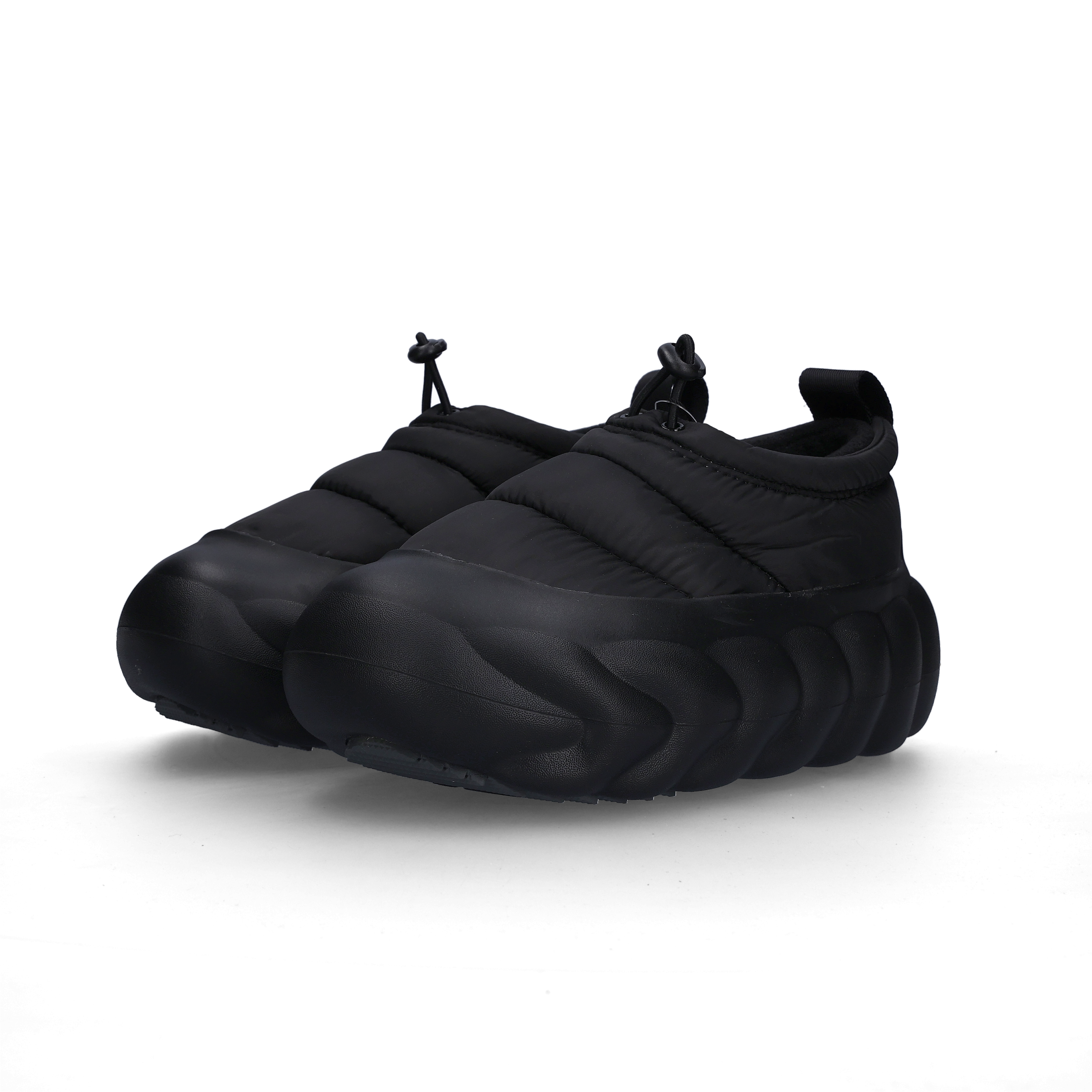 크록스 오버퍼프 쇼티 블랙 | KREAM