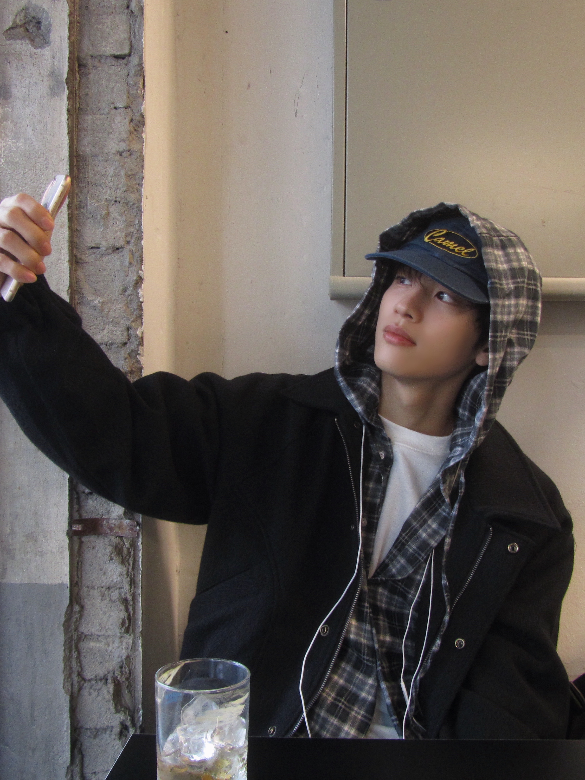 정동수 (@_dong.su) 님의 게시물 | KREAM