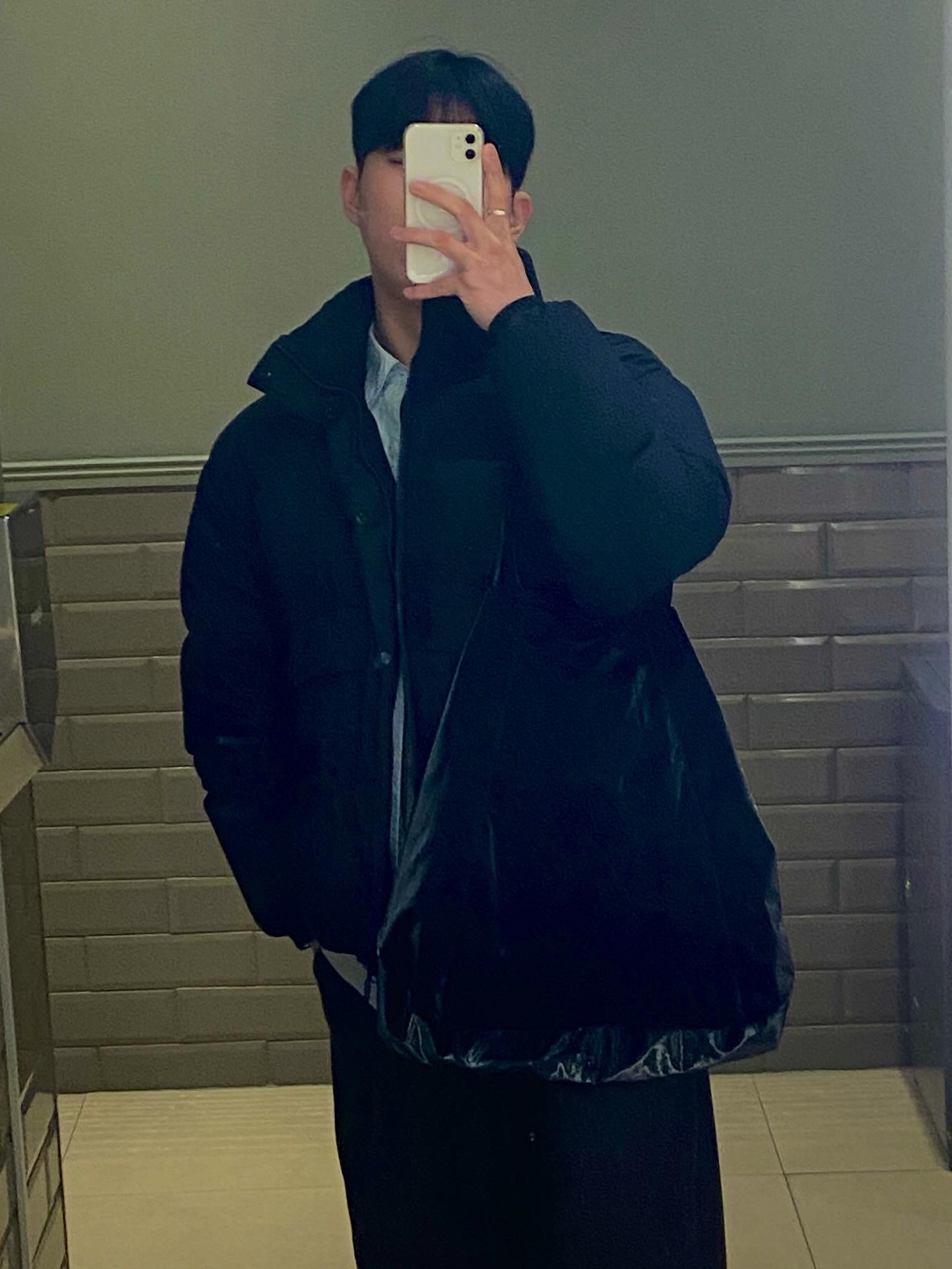 (@madgnuyk__) 님의 게시물 | KREAM