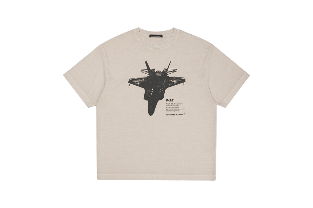 록히드마틴 LM F-35 그래픽 가먼트 다이드 오버 티셔츠 베이지 | LOCKHEED MARTIN | KREAM