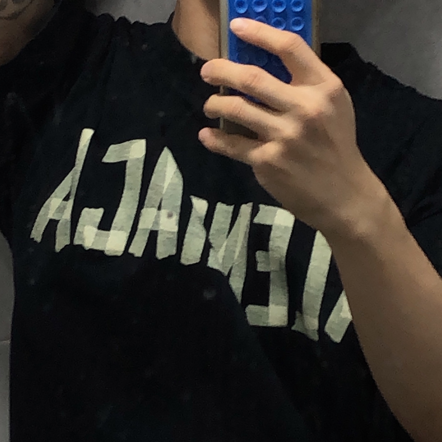 (@griff) 님의 게시물 | KREAM