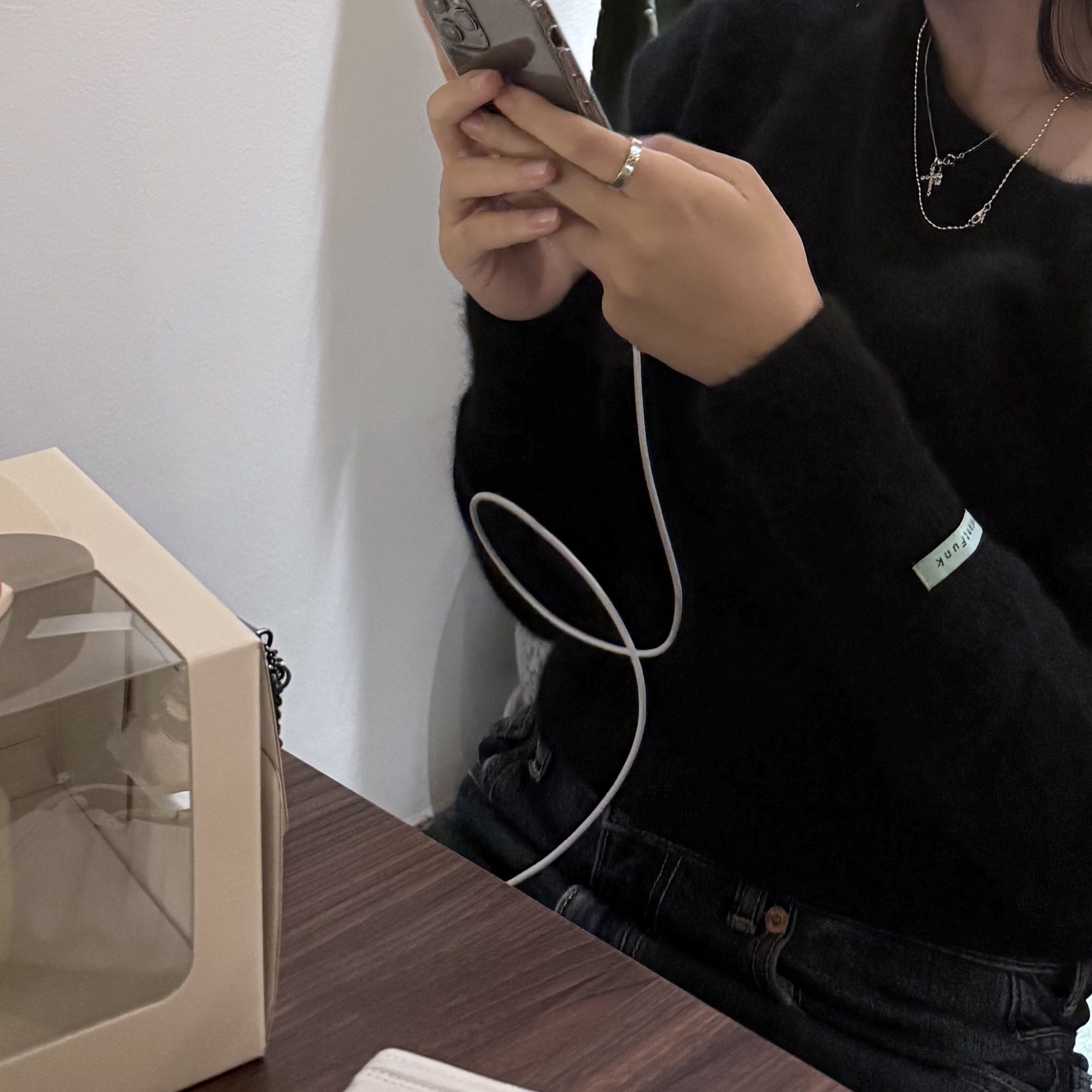 justforpoints (@fbk86g) 님의 게시물 | KREAM