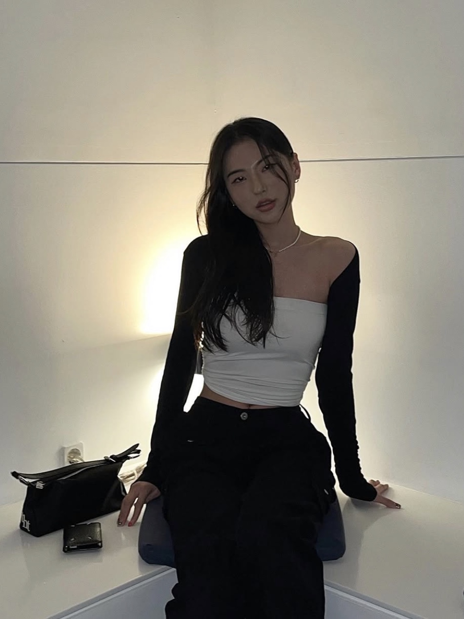 (@hyobibi) 님의 게시물 | KREAM