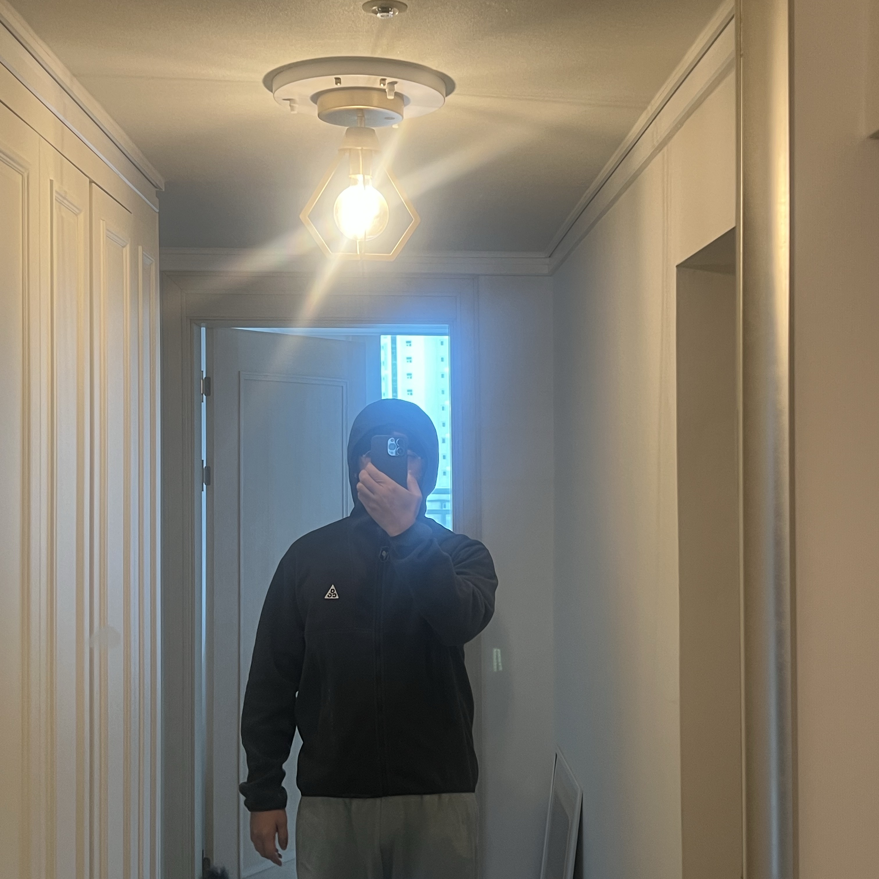 김지윤 (@honeybadger___) 님의 게시물 | KREAM