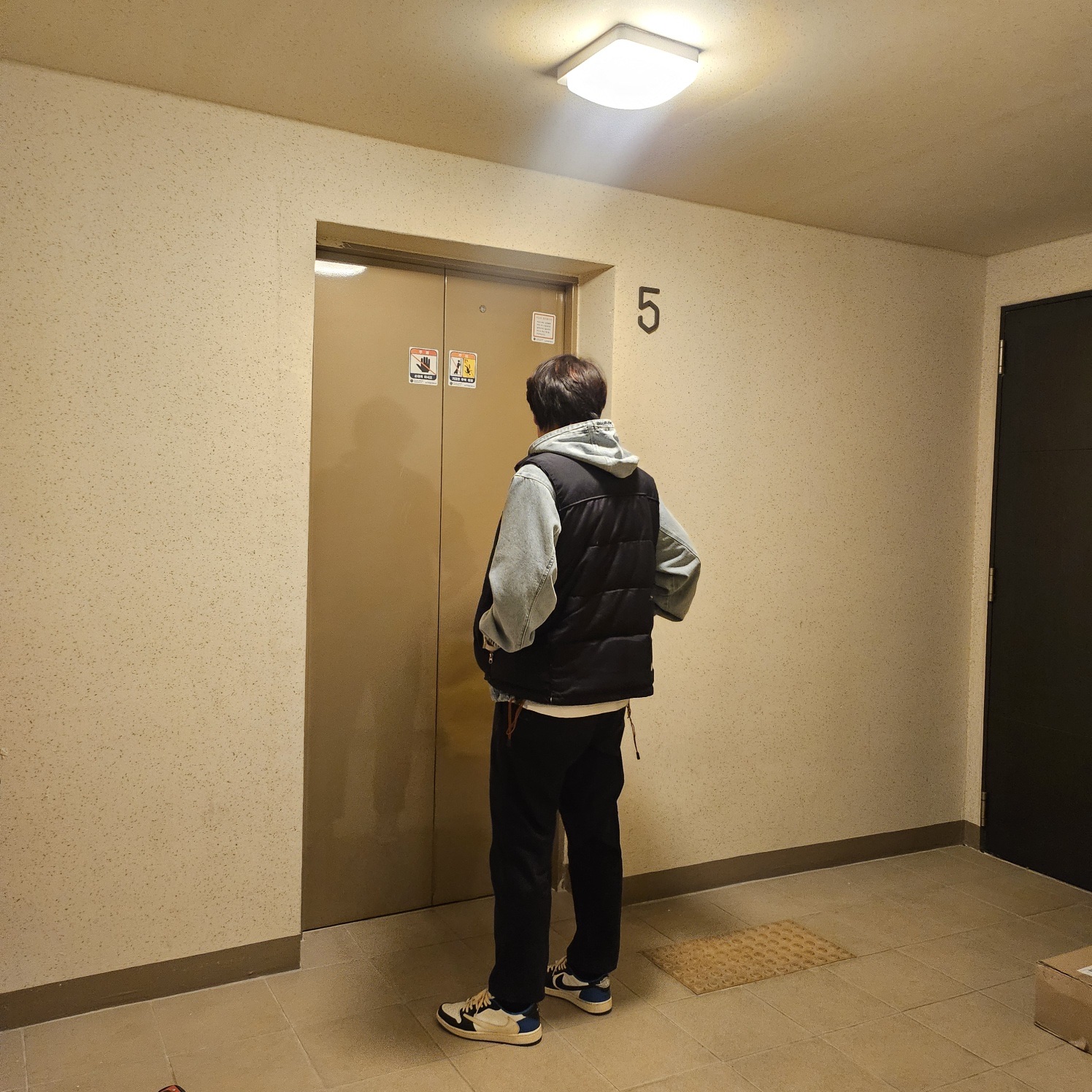 (@kang.haru.rang) 님의 게시물 | KREAM