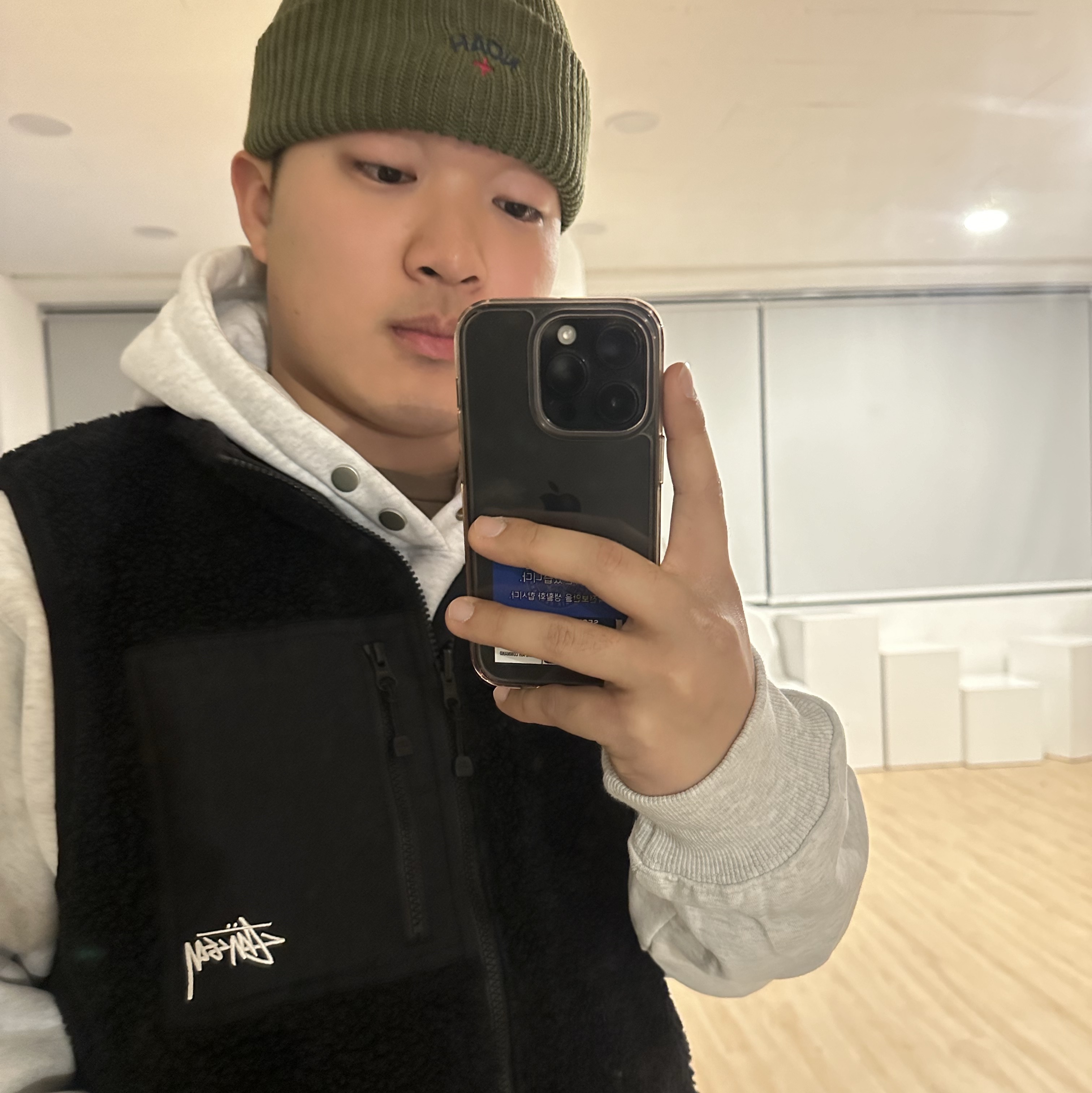 이재승 (@__o8.l3) 님의 게시물 | KREAM