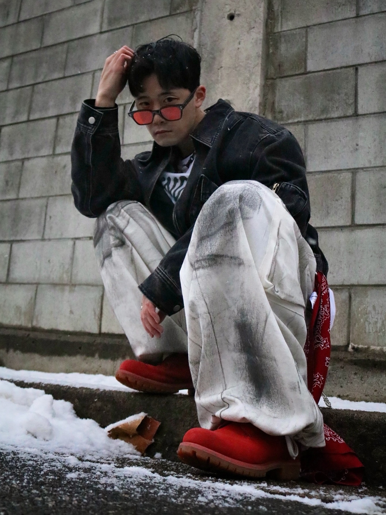 탁 (@tak_s) 님의 게시물 | KREAM