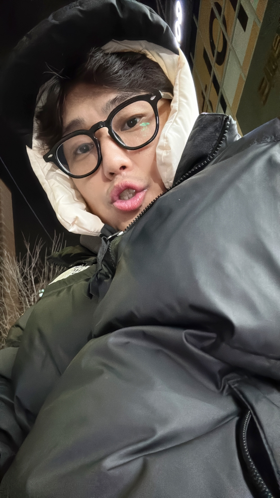 쨉쨉이 (@zzinu0820) 님의 게시물 | KREAM