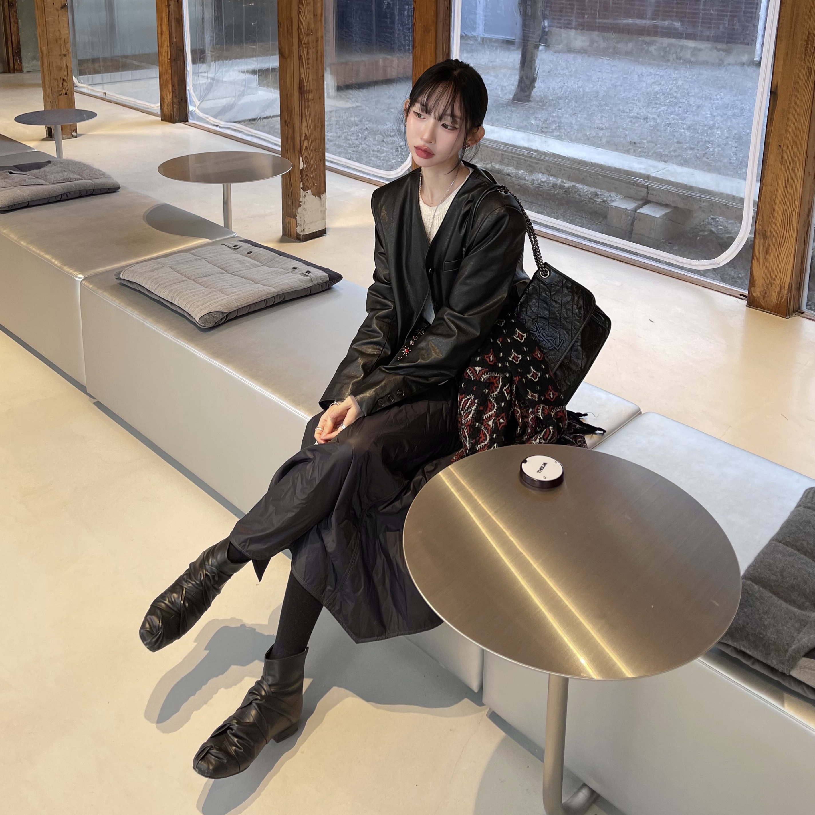 유누니 (@you_nuni) 님의 게시물 | KREAM