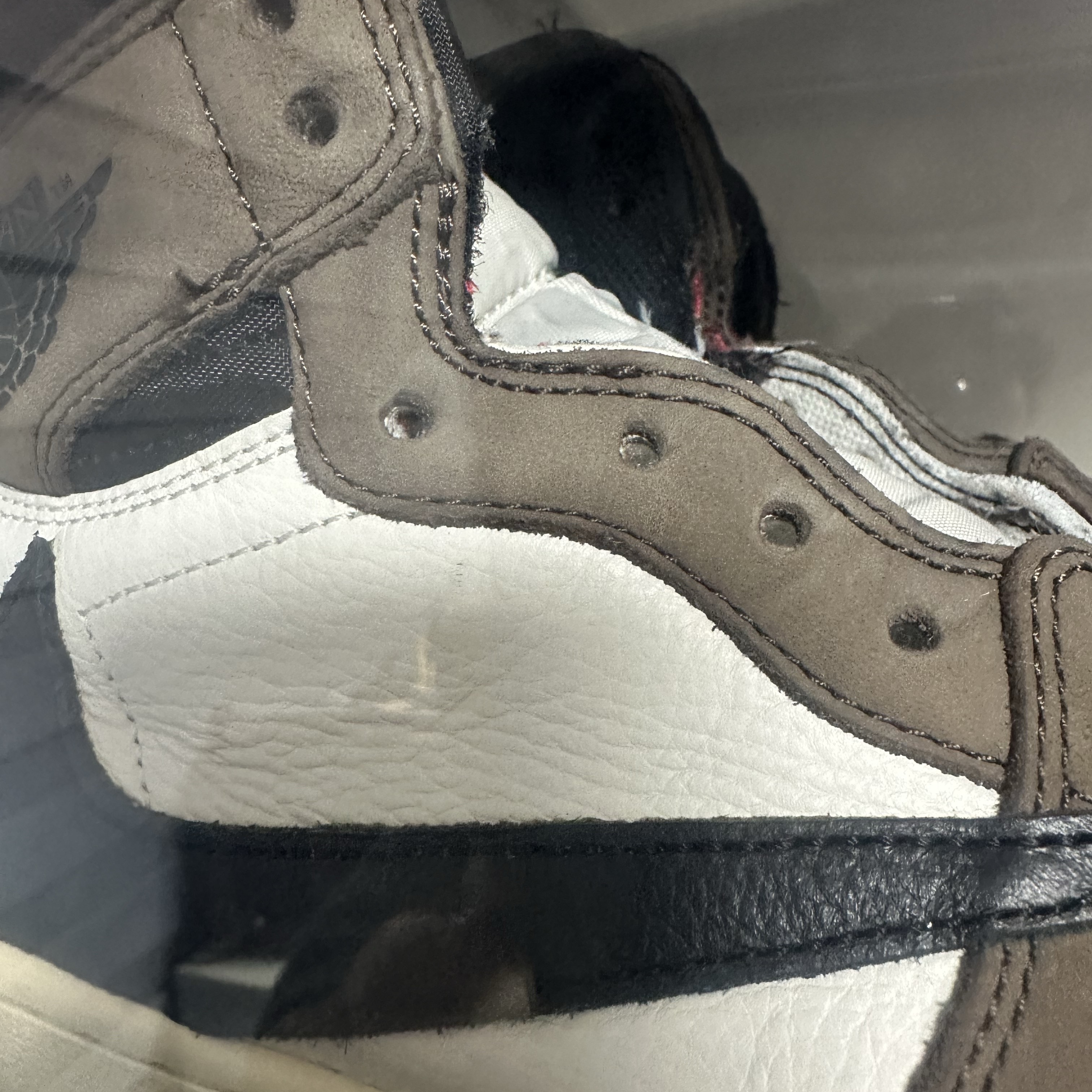 뿅 (@overrrun) 님의 게시물 | KREAM