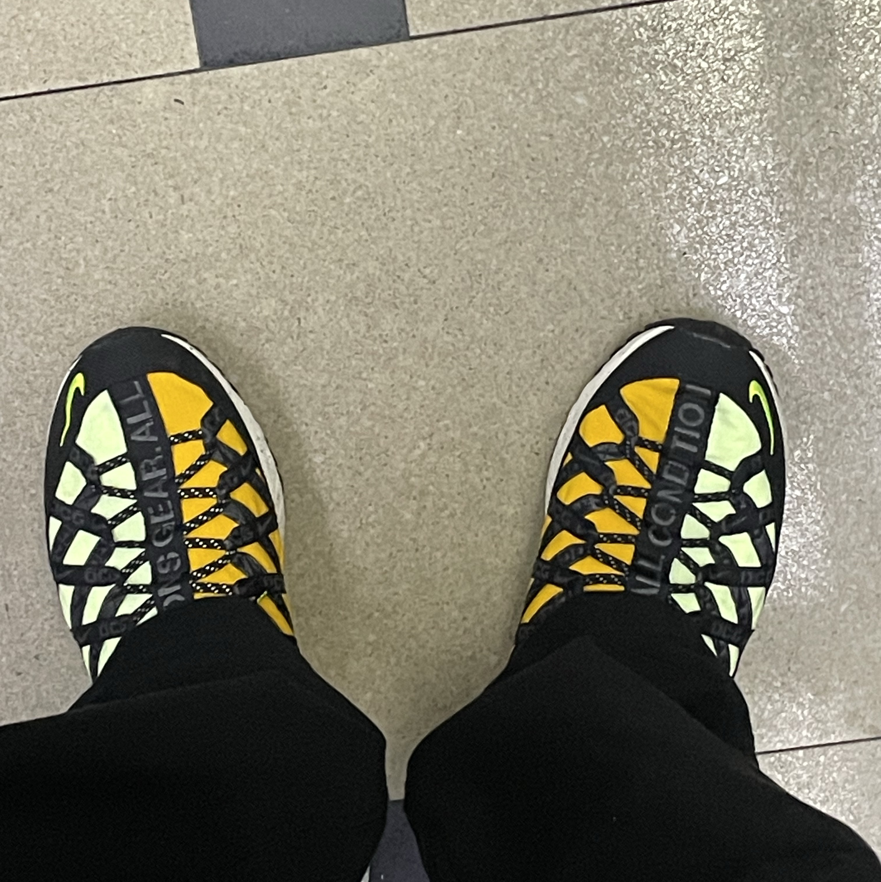 (@udd5pc) 님의 게시물 | KREAM